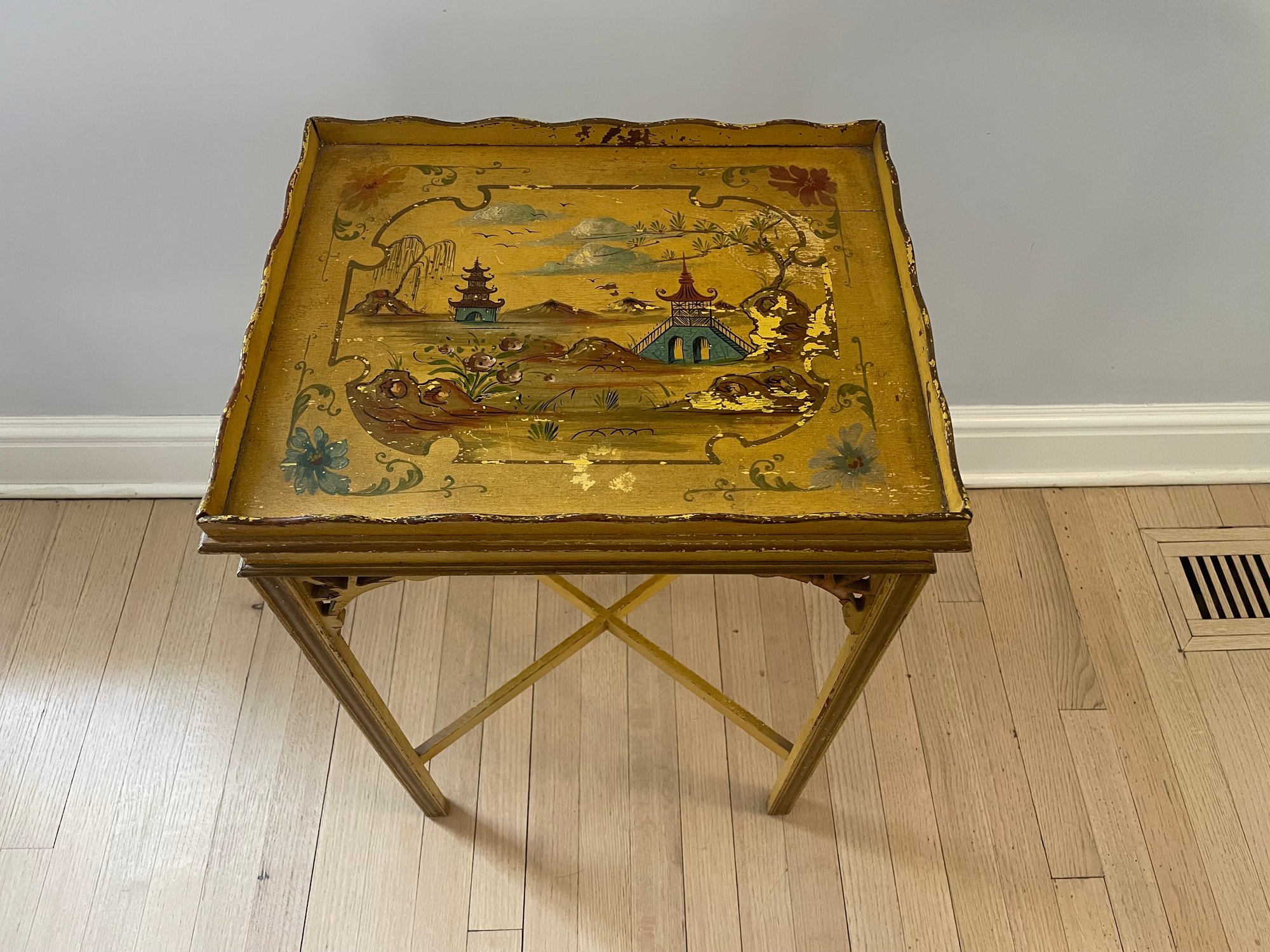 Vintage Chinoiserie Wood Side Table #2091410 | Auctionninja.com