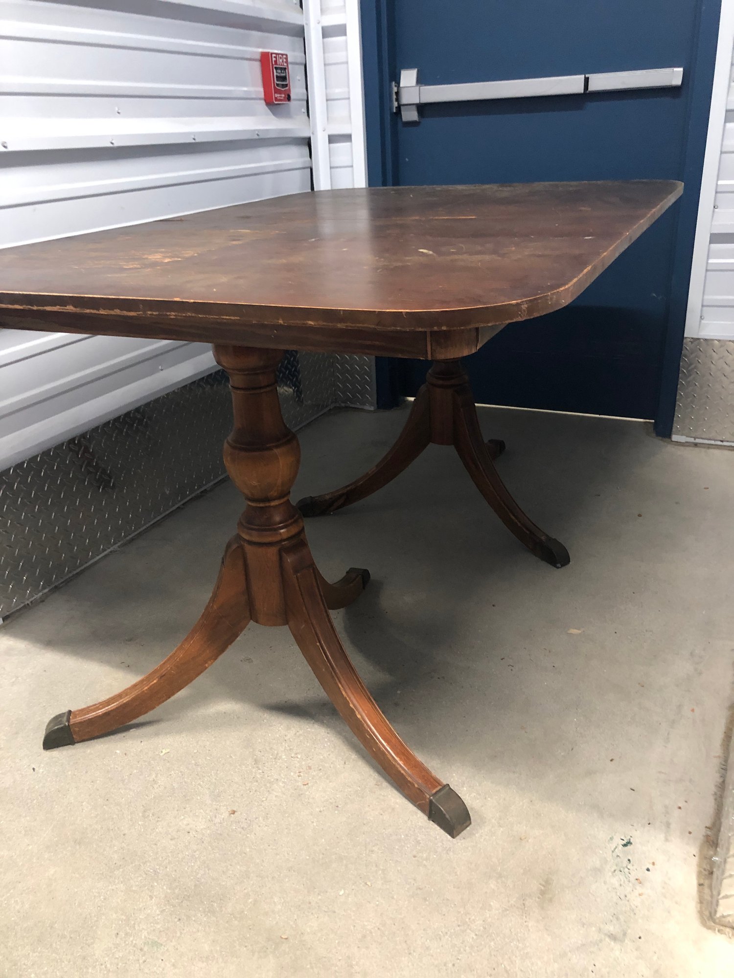 Drexel Travis Court Dining Table Georgian Style #1924203 | Auctionninja.com