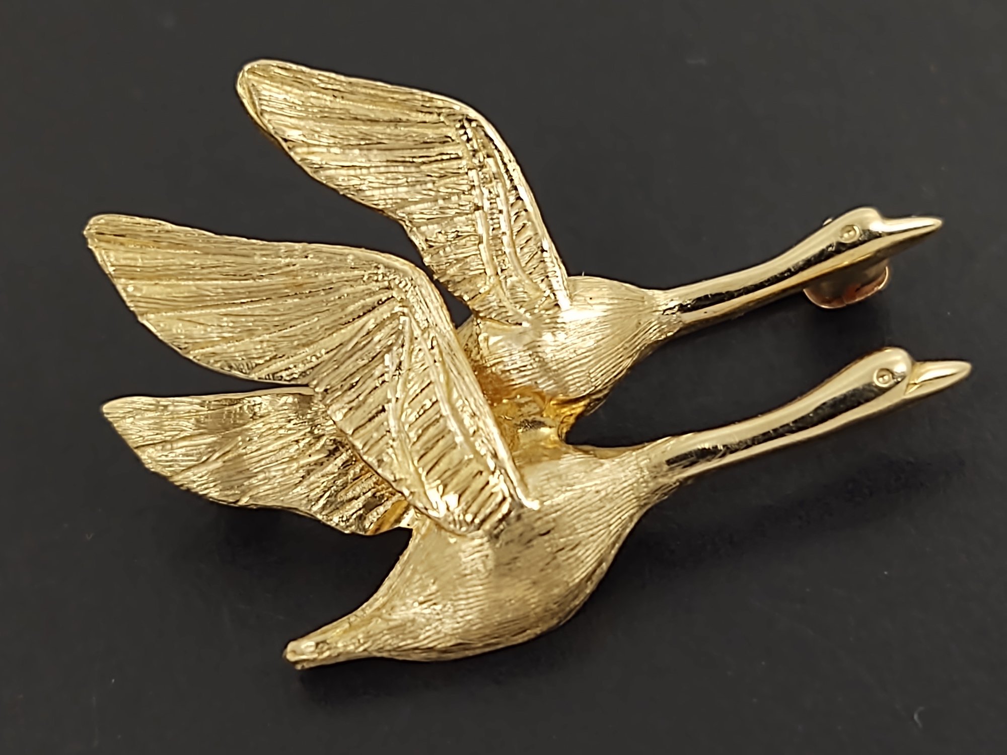 VINTAGE 14K GOLD GEESE PIN / BROOCH #1928708 | Auctionninja.com