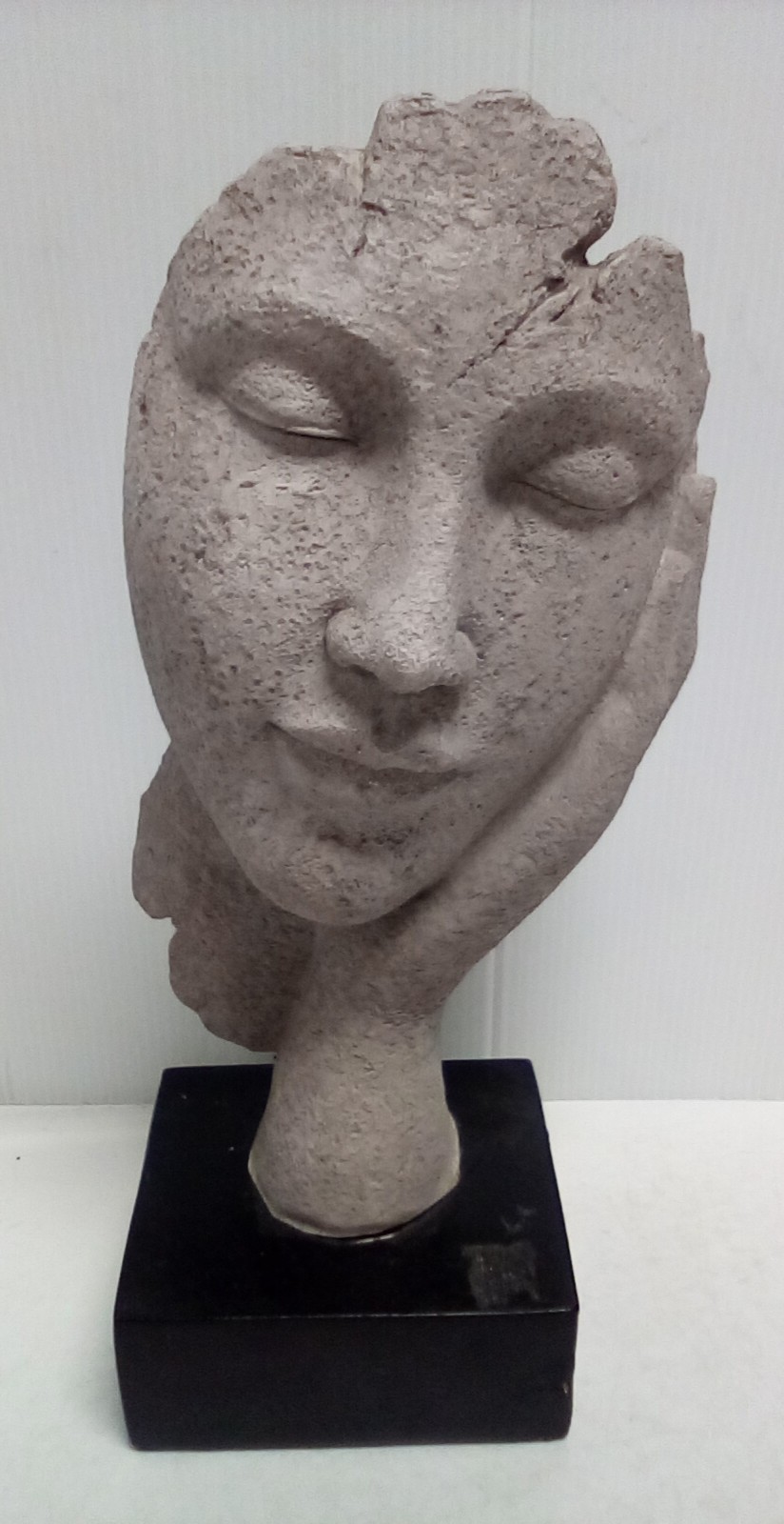 Regency International Sophisticated 11" Tall Resin Hand & Face Bust CA ...