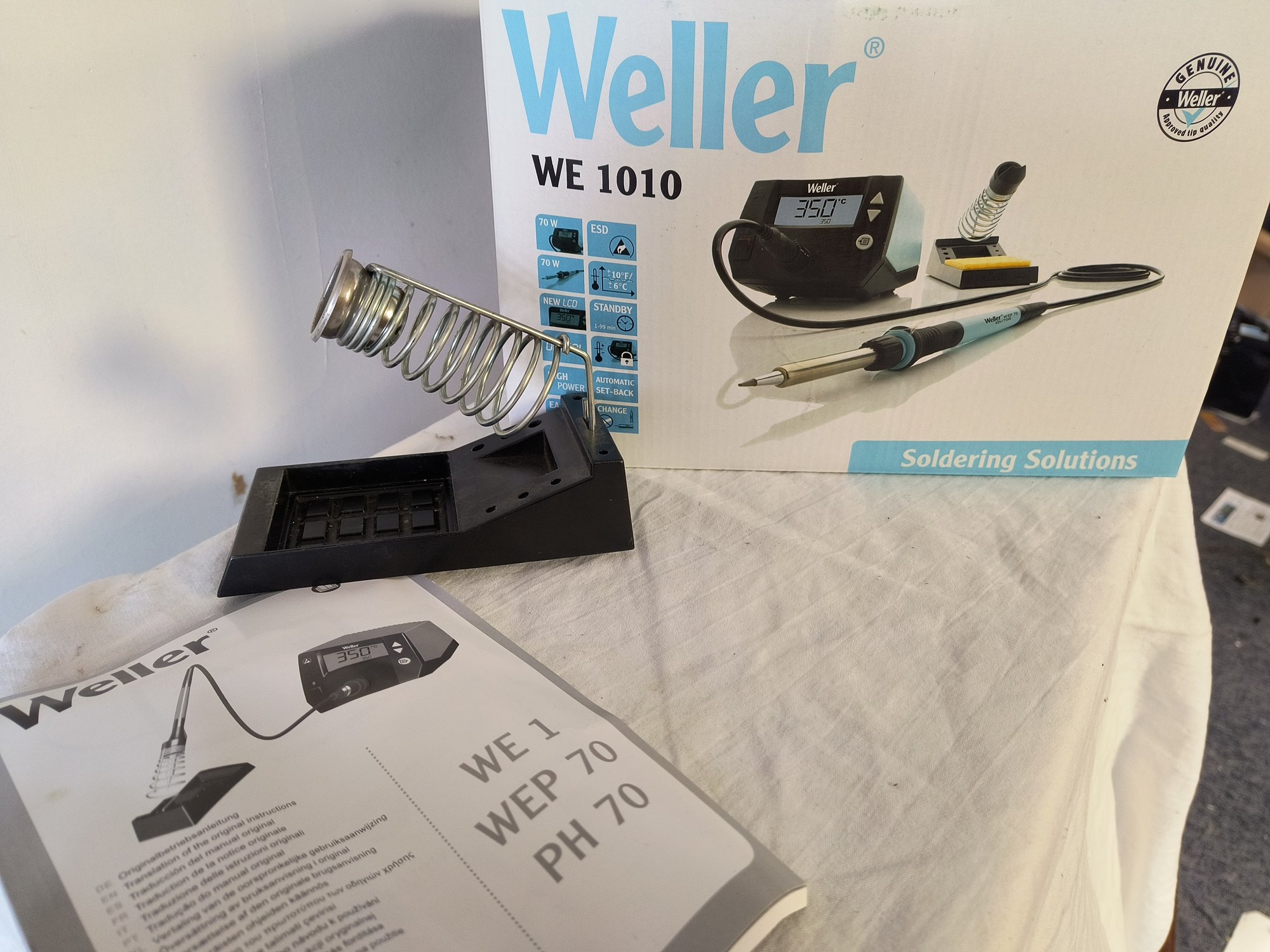 Weller Soldering Machine #2094722 | Auctionninja.com