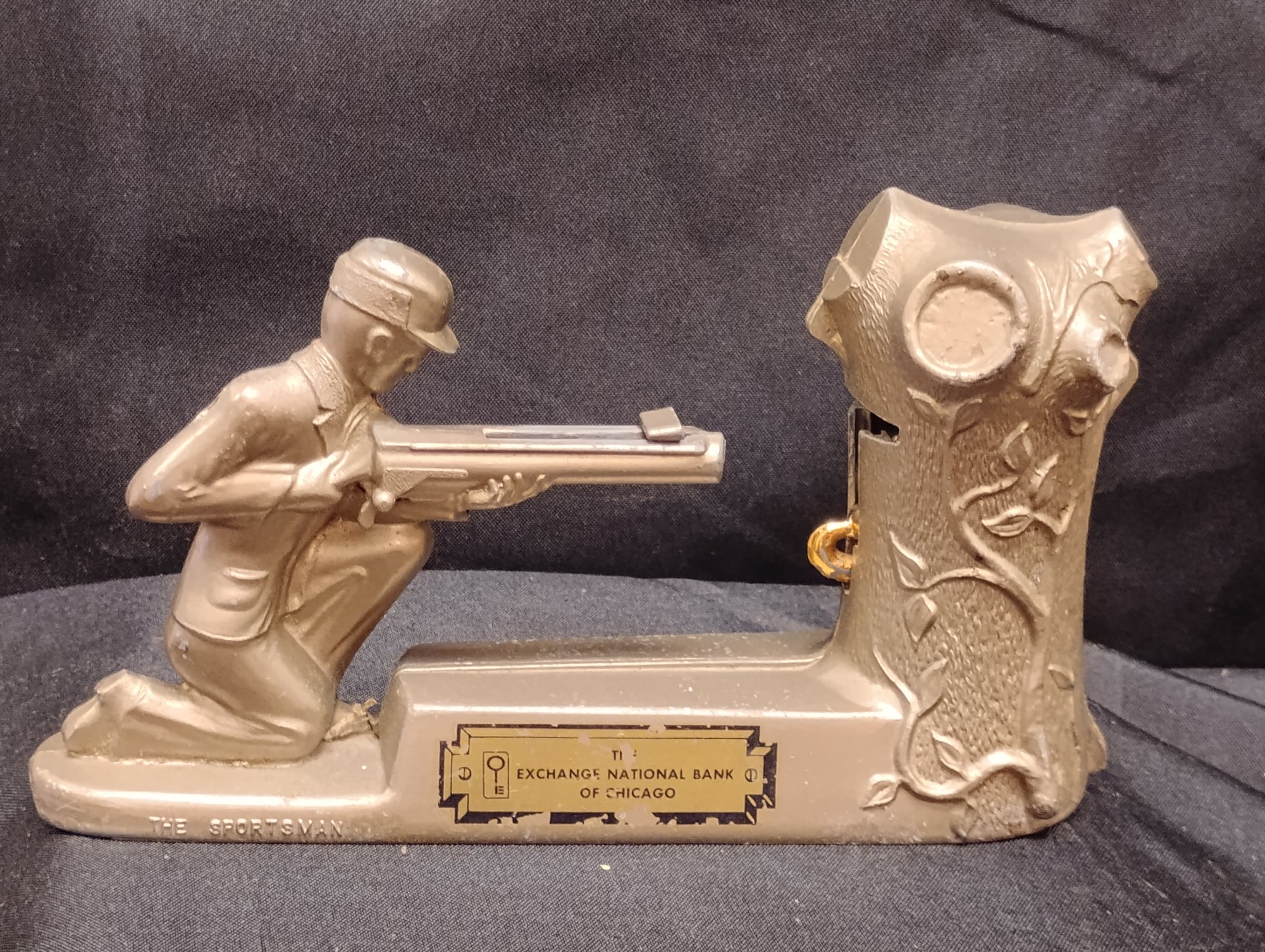 1960s Metal Hunter Toy Mechanical Coin Bank #40832767 | Auctionninja.com
