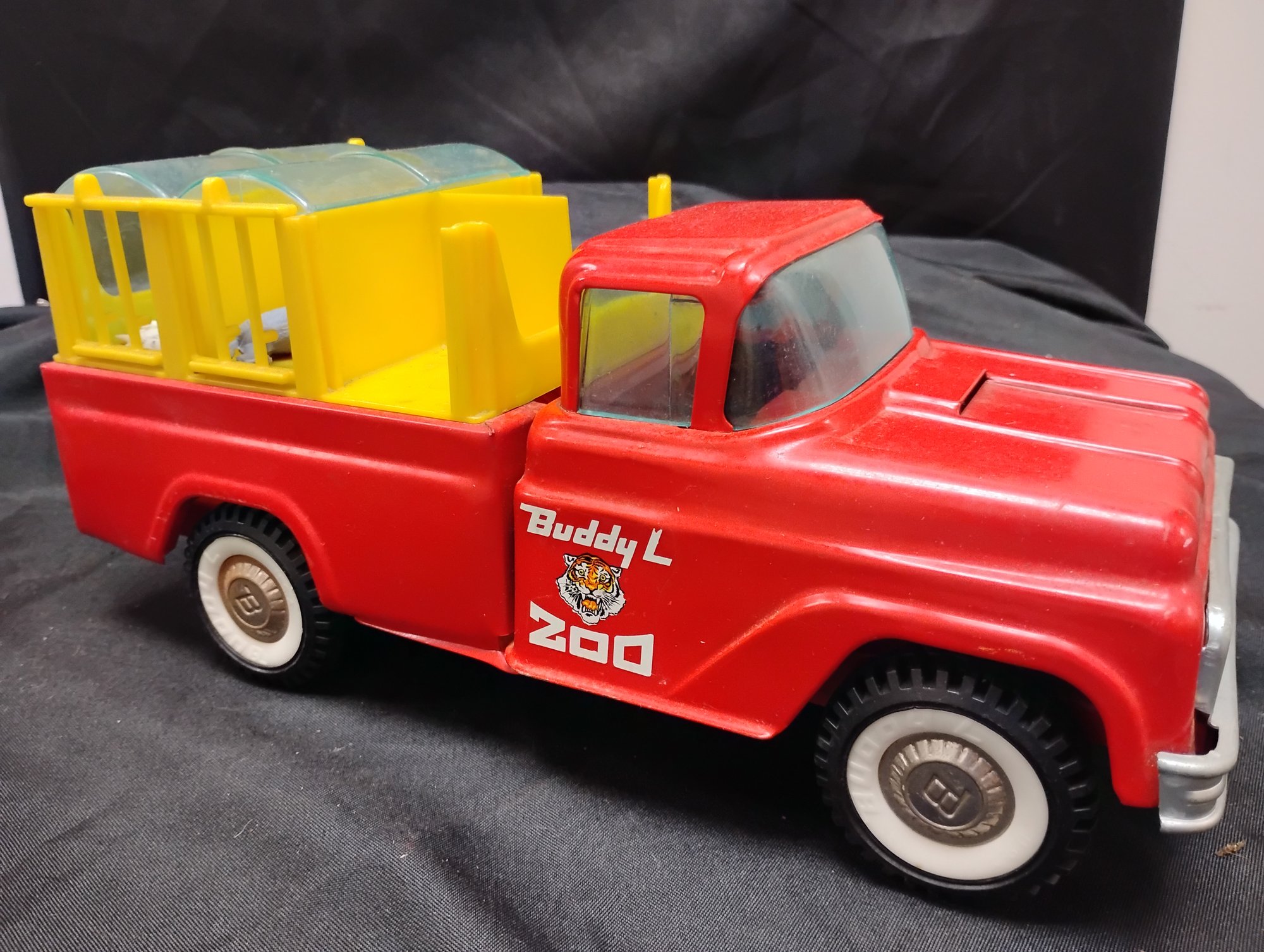 Vintage Buddy L Zoo Ford Pressed Steel Toy Truck #40832791 ...