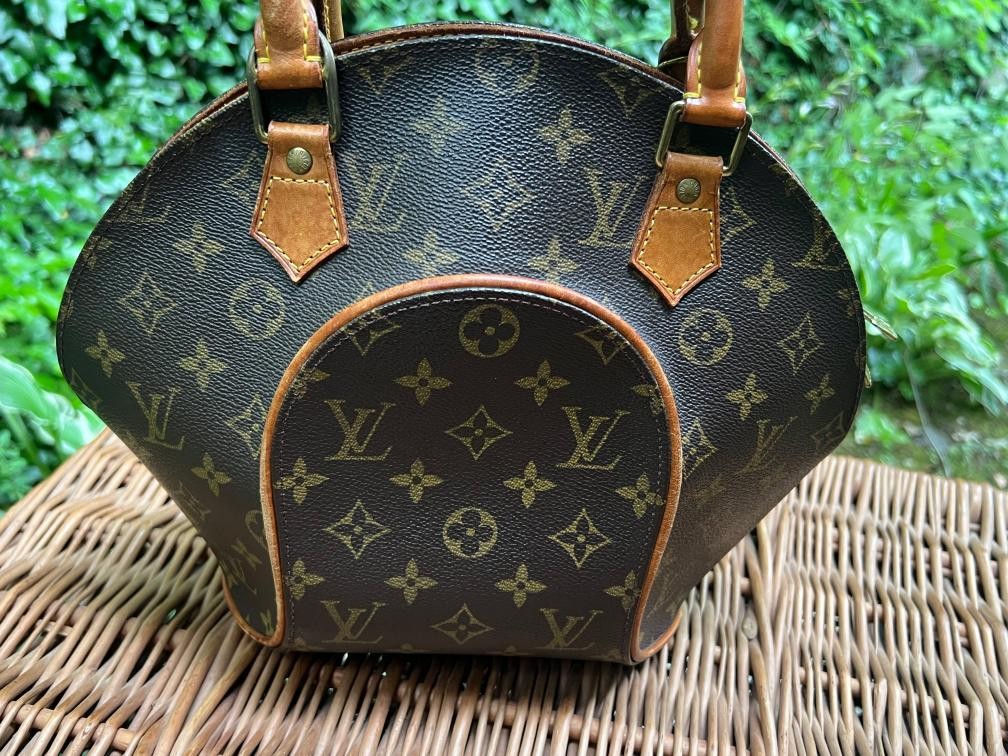 Fantastic Authentic LOUIS VUITTON Ellipse Handbag - Great Size - Lovely ...