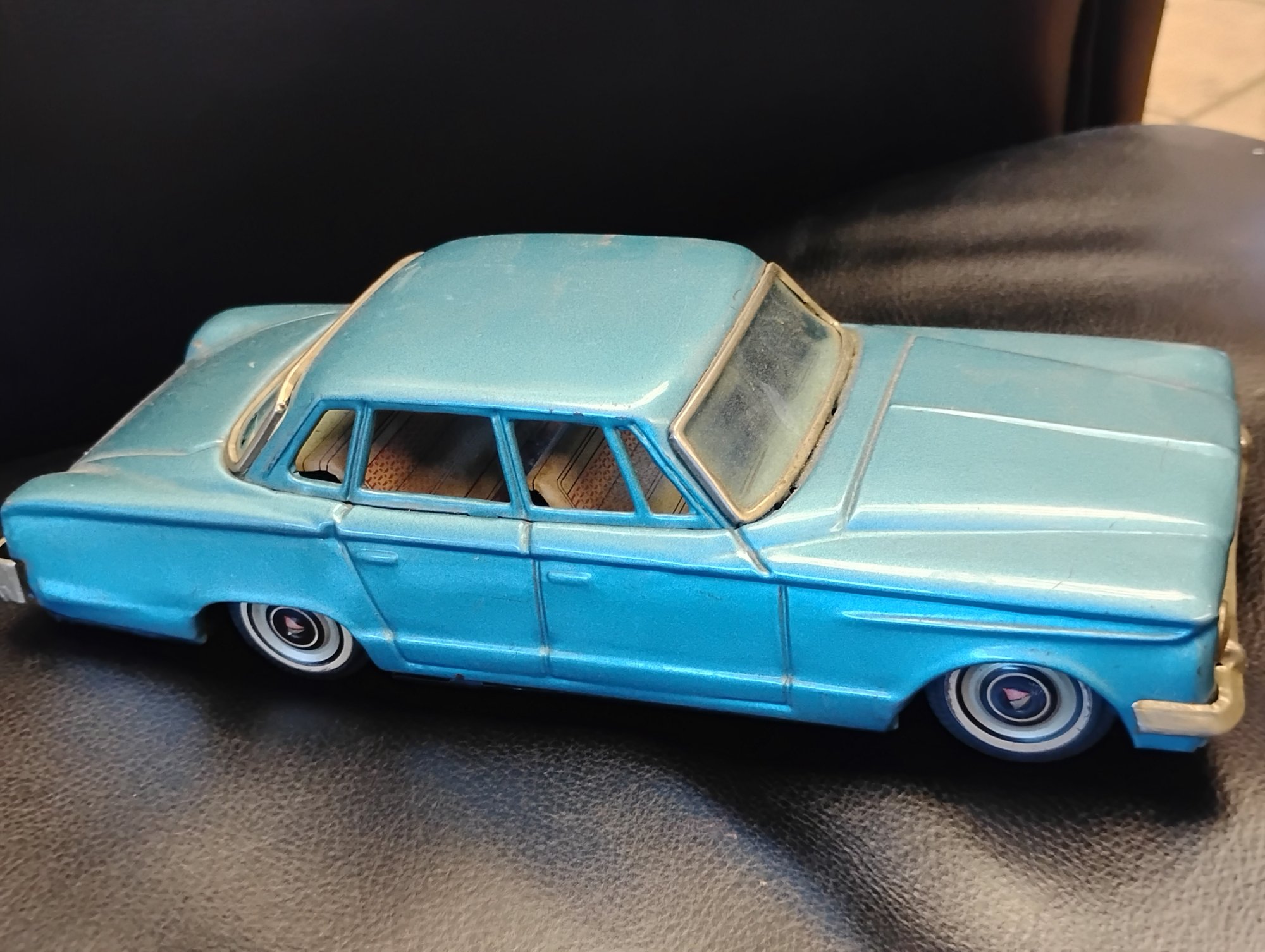 1963 Tin Friction Plymouth Valiant Toy Car #40861324 | Auctionninja.com