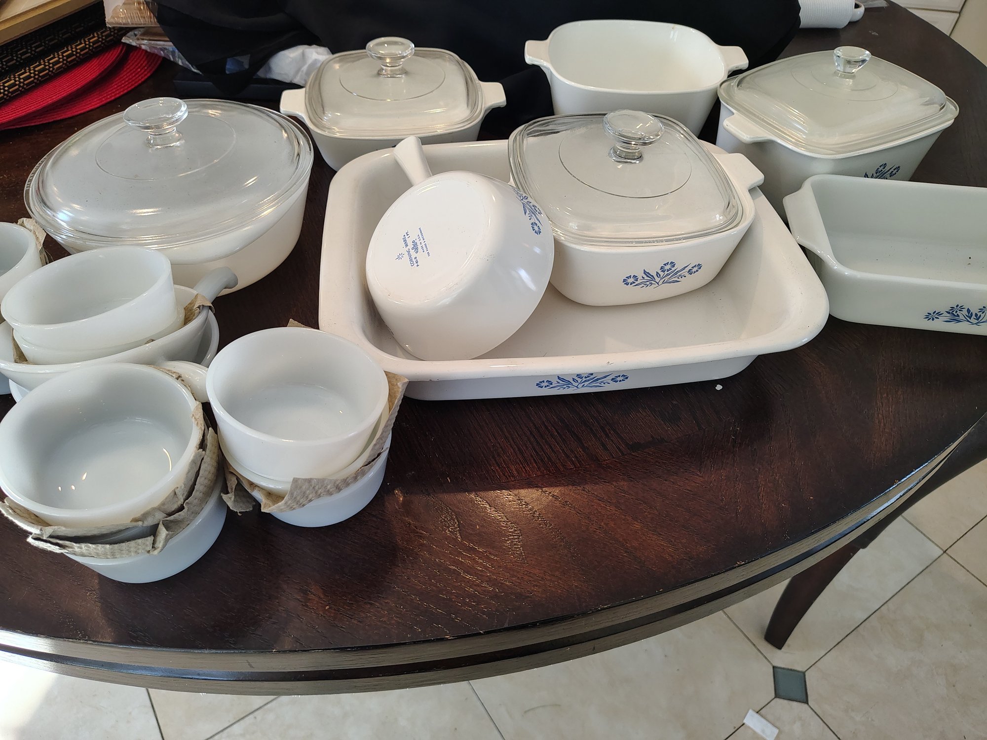 Various Vintage And Vintage Style Serving Wear And Cookware #2255003 ...
