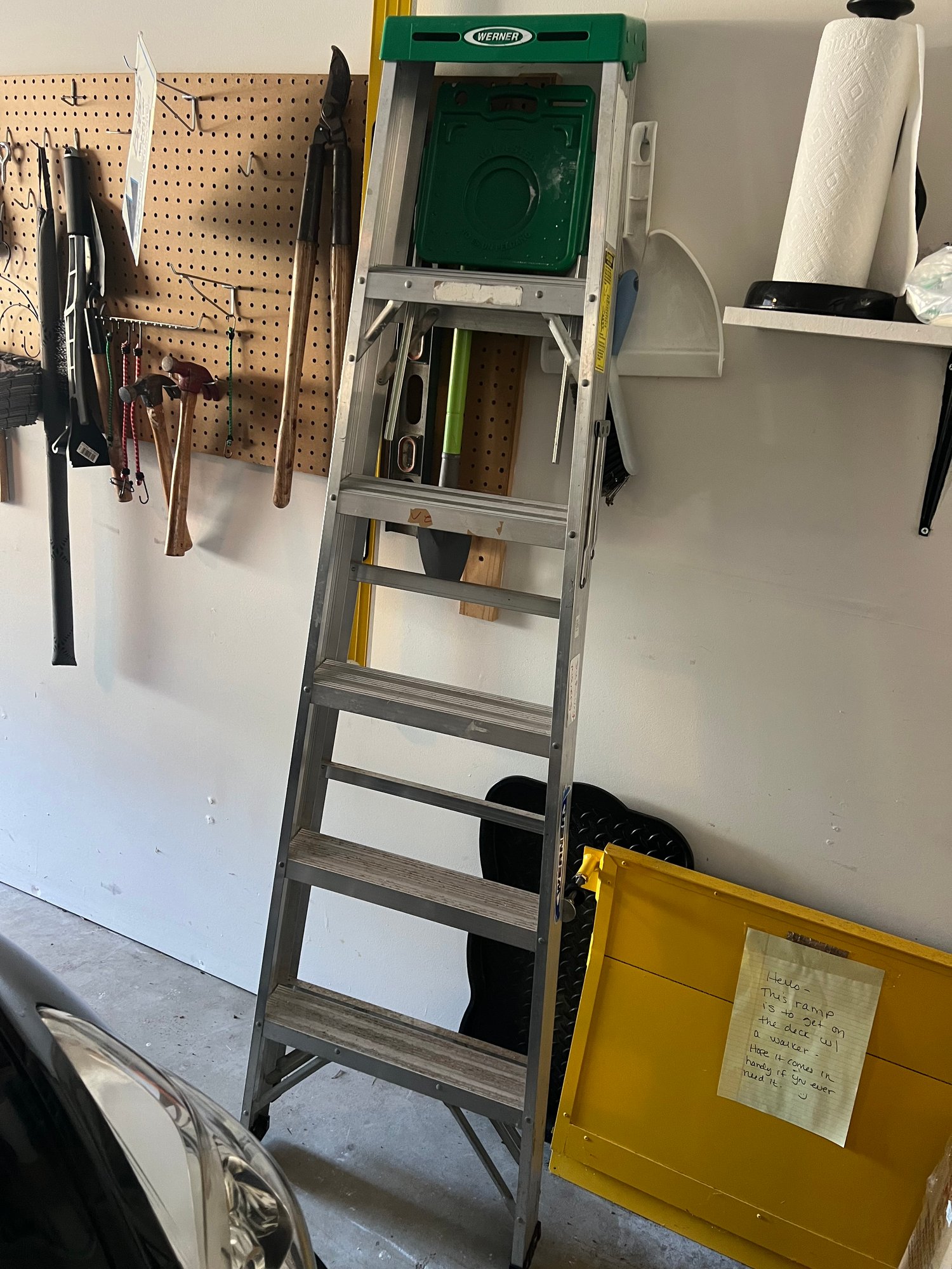 10" Folding Aluminum Painter's Ladder #1940713 | Auctionninja.com