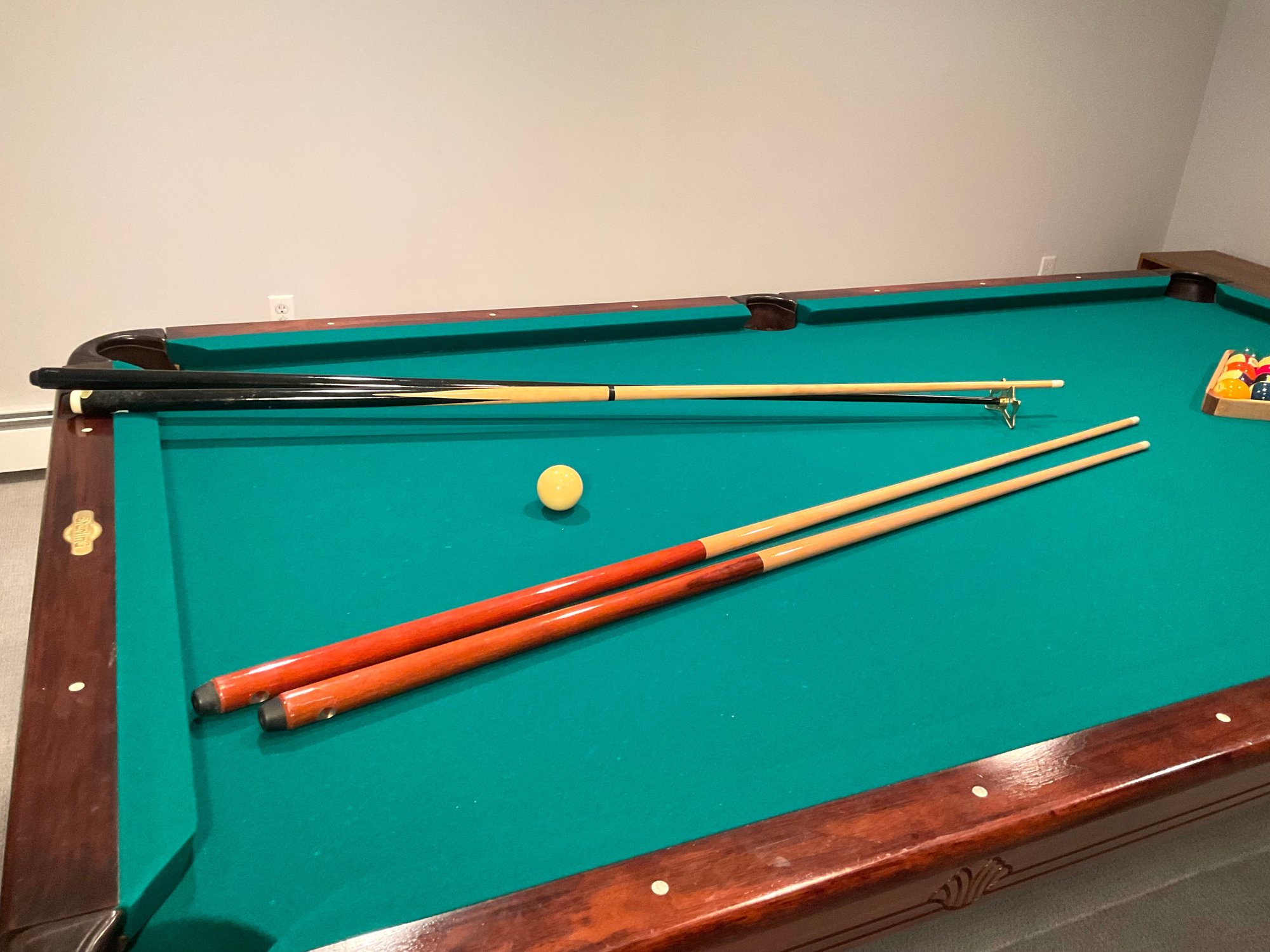 A Sterling Pool Table #40877162 | Auctionninja.com