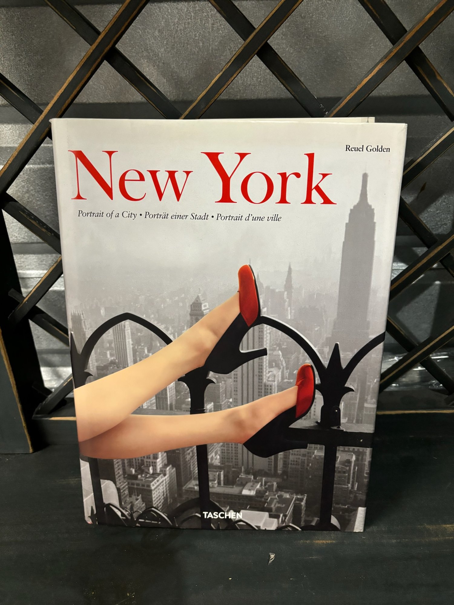 New York: Portrait Of A City By Reuel Golden Book From Taschen #1966078 ...