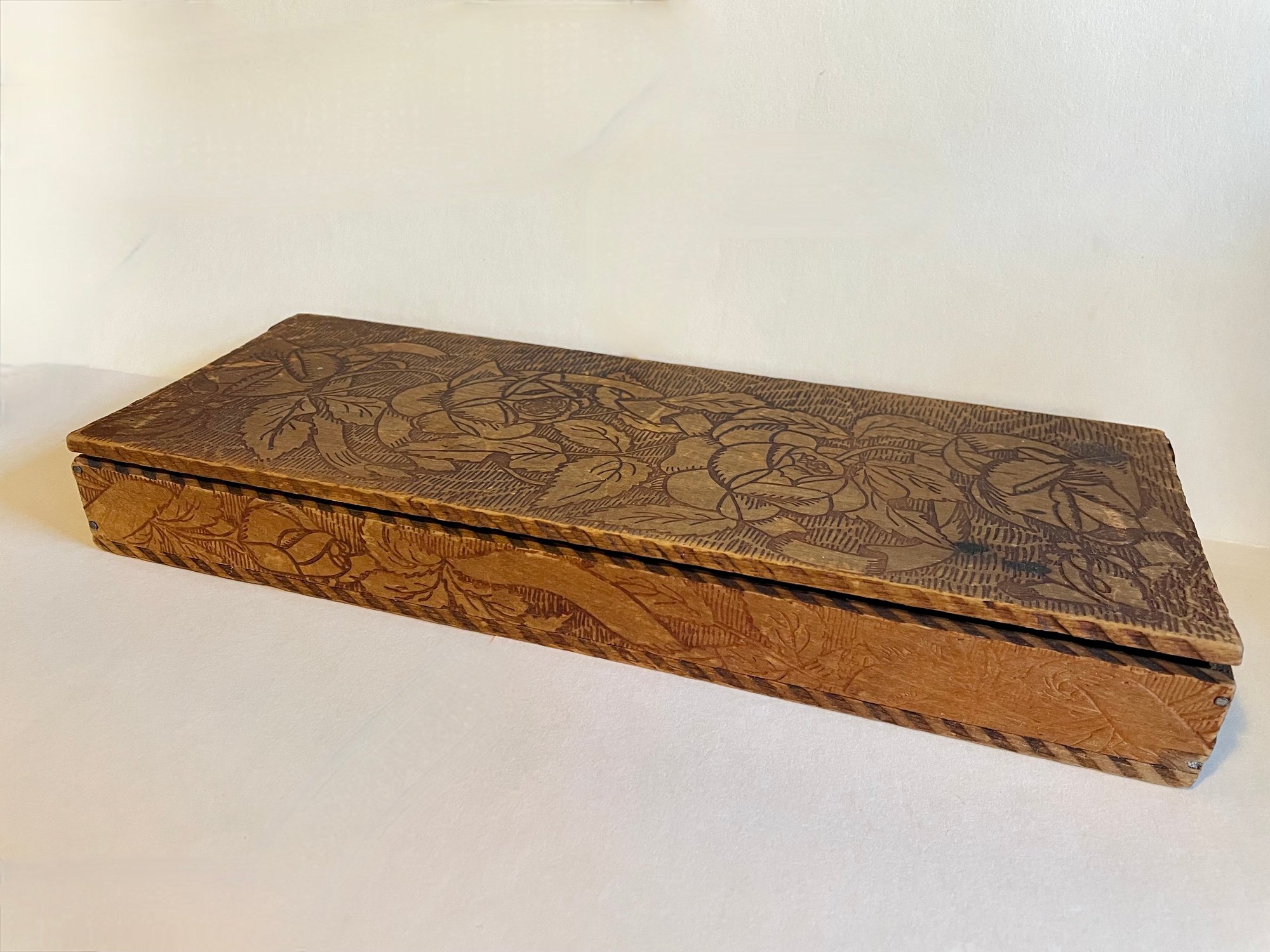 Antique Pyrography Wooden Glove Box C. 1910 #1746228 | Auctionninja.com
