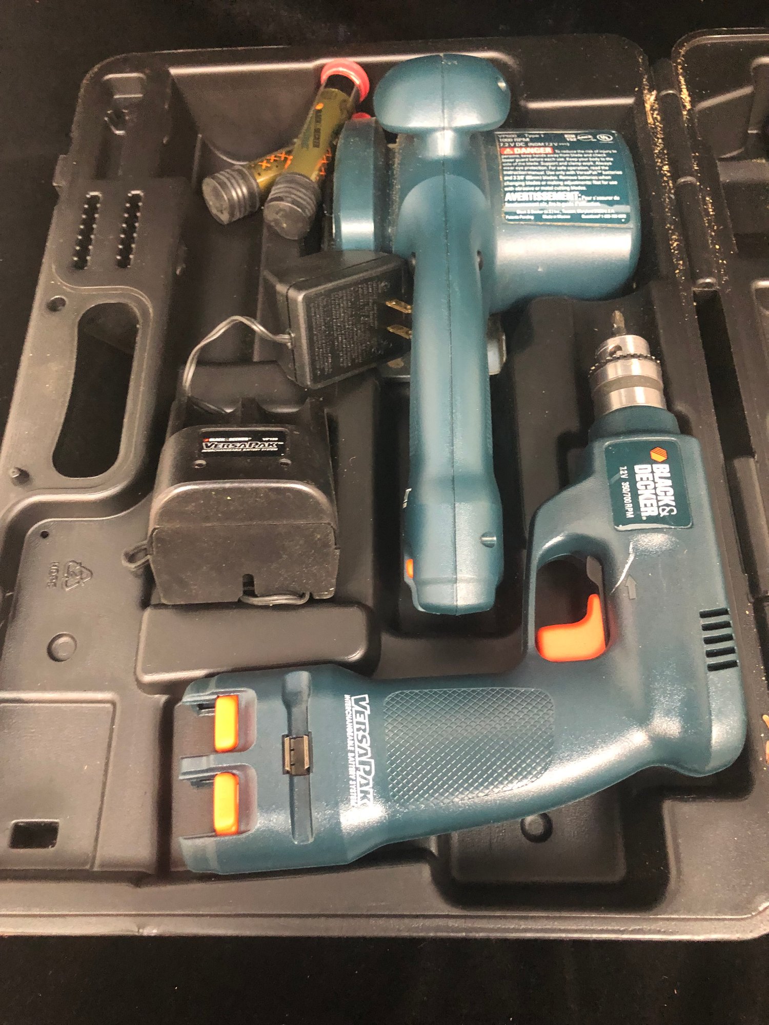 Black & Decker Versapak Power Drill And Saw Set #1914945 | Auctionninja.com