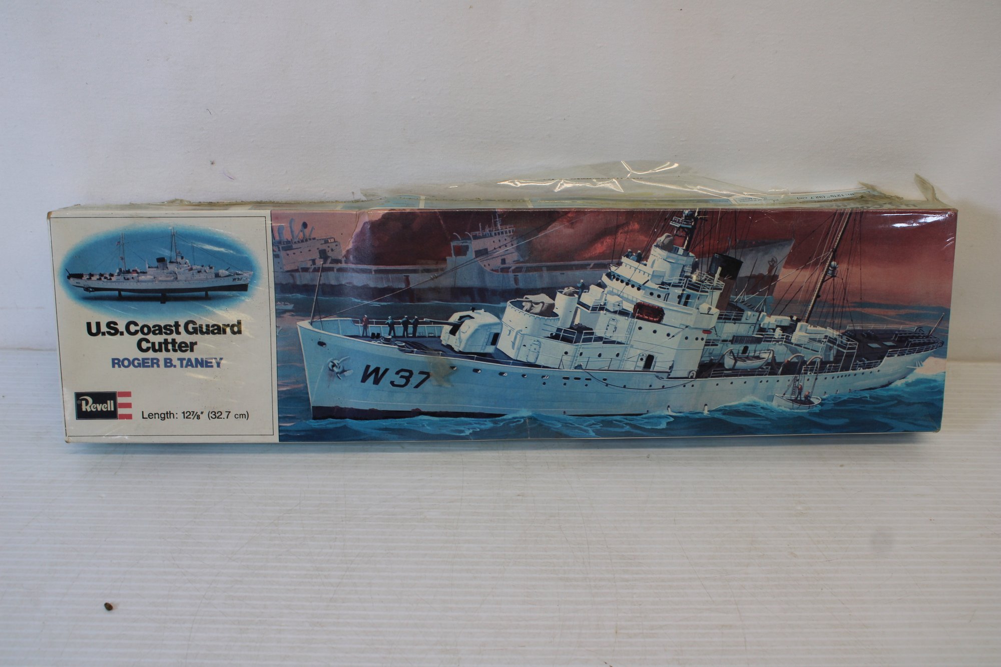 Vintage Sealed NOS Revell U. S. Coast Guard Cutter Roger B. Taney Model ...