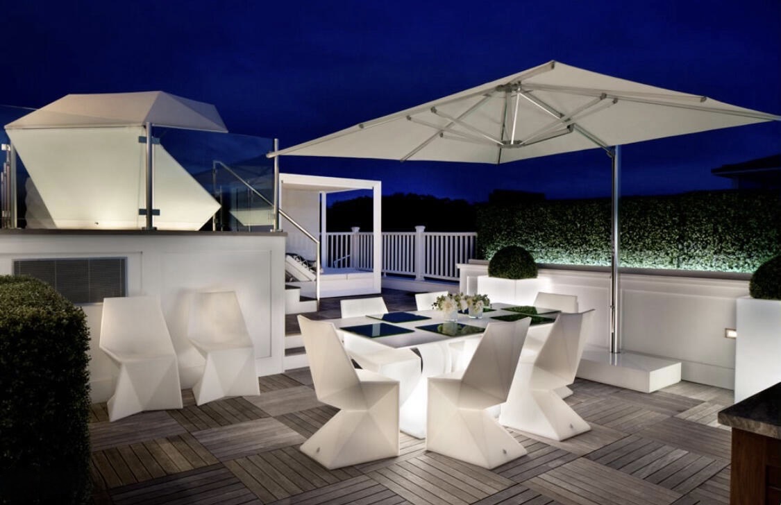A Vondom Faz Day Bed With Pivot Cover Shade - LED Illumination ...