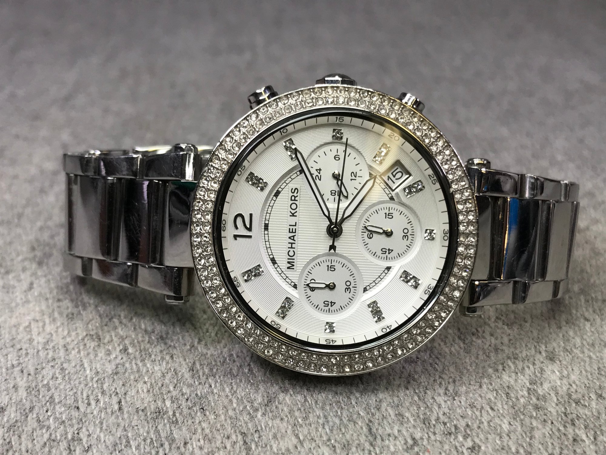 Very Nice Mens MICHAEL KORS Chronograph Watch - All Silver Tone With ...