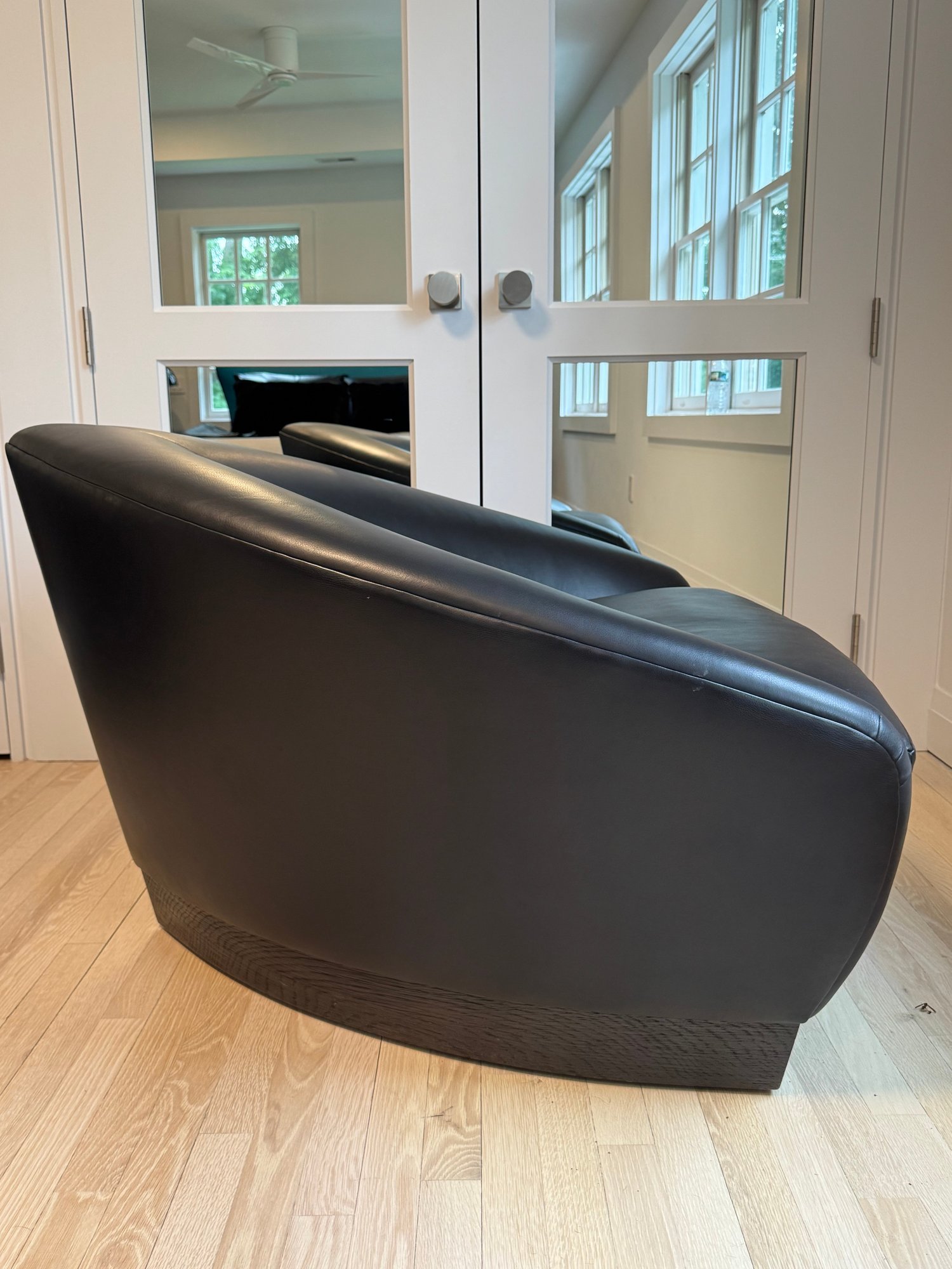 PAIR Michael Berman Gran Strato Swivel Lounge Chairs #2139706 ...