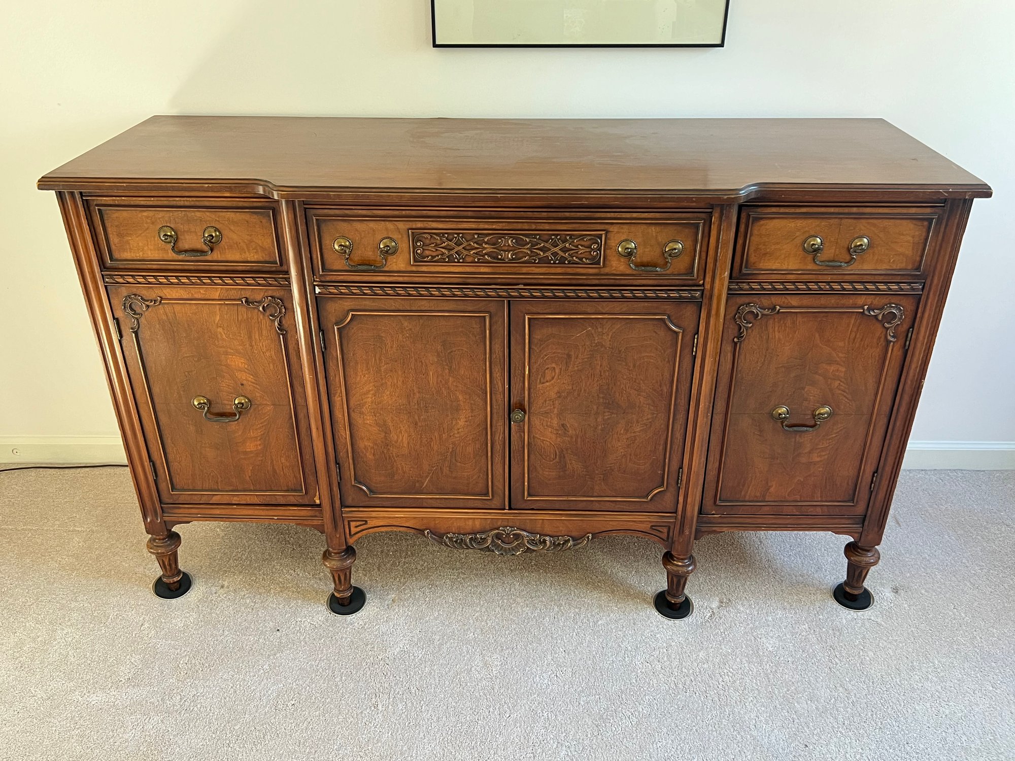 Bernhardt Buffet Cabinet #40814917 | Auctionninja.com