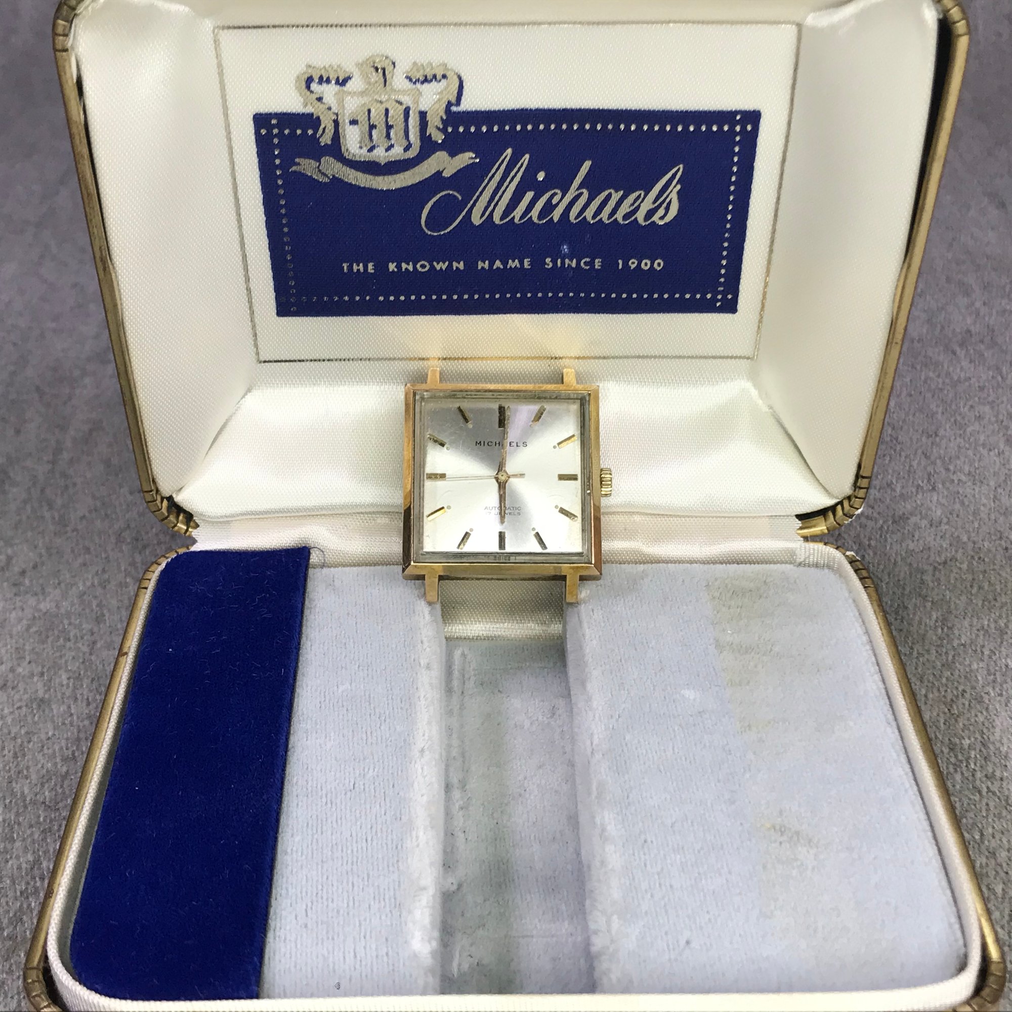 Very Nice Vintage 1970s Michaels Jewelers Tank Style Watch - Wind Up ...