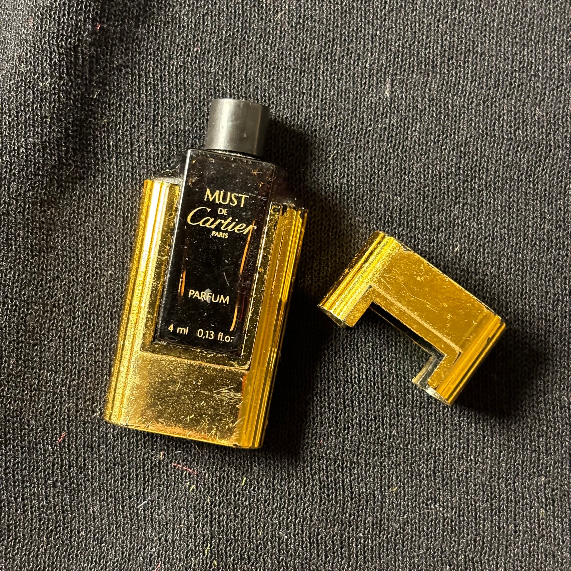Must De Cartier Miniature Perfume Almost Full #2003841 | Auctionninja.com