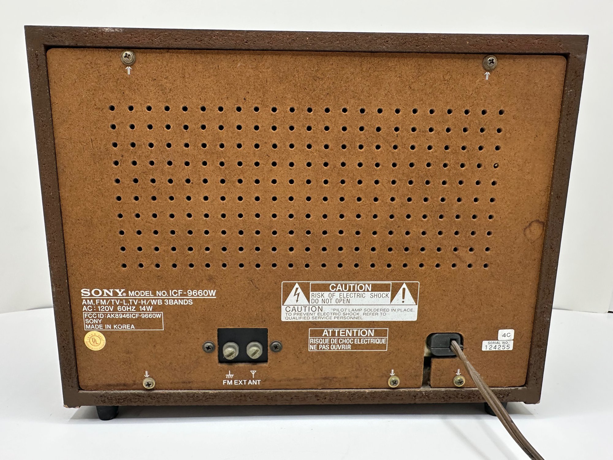 Vintage Sony Tabletop Radio Model ICF-9660W #40843120 | Auctionninja.com