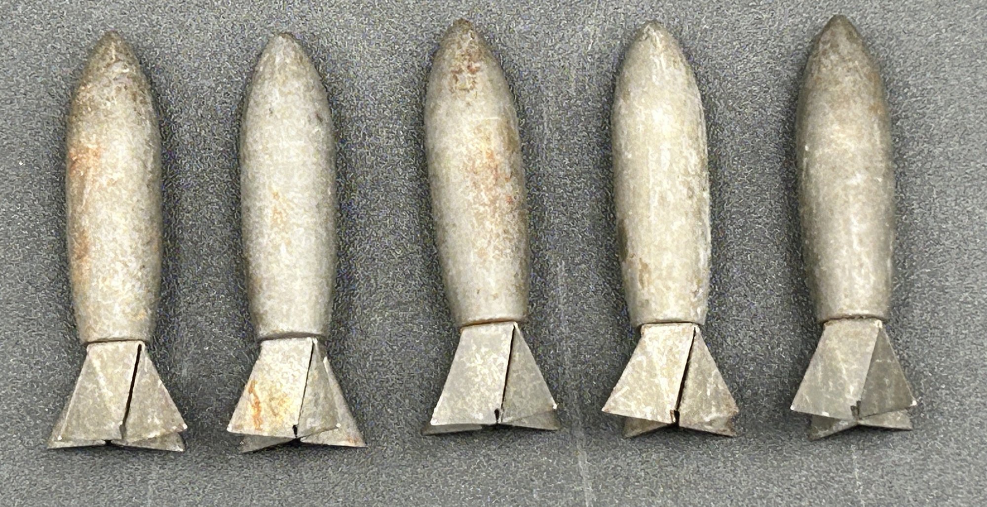 Original KOREAN WAR ERA 'LAZY DOG' BOMBLETS #2252263 | Auctionninja.com
