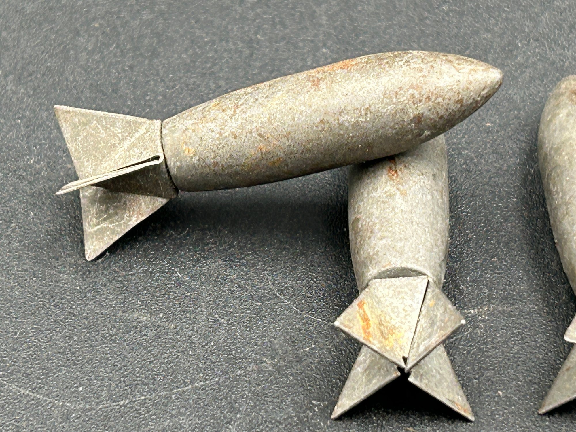Original KOREAN WAR ERA 'LAZY DOG' BOMBLETS #2252263 | Auctionninja.com