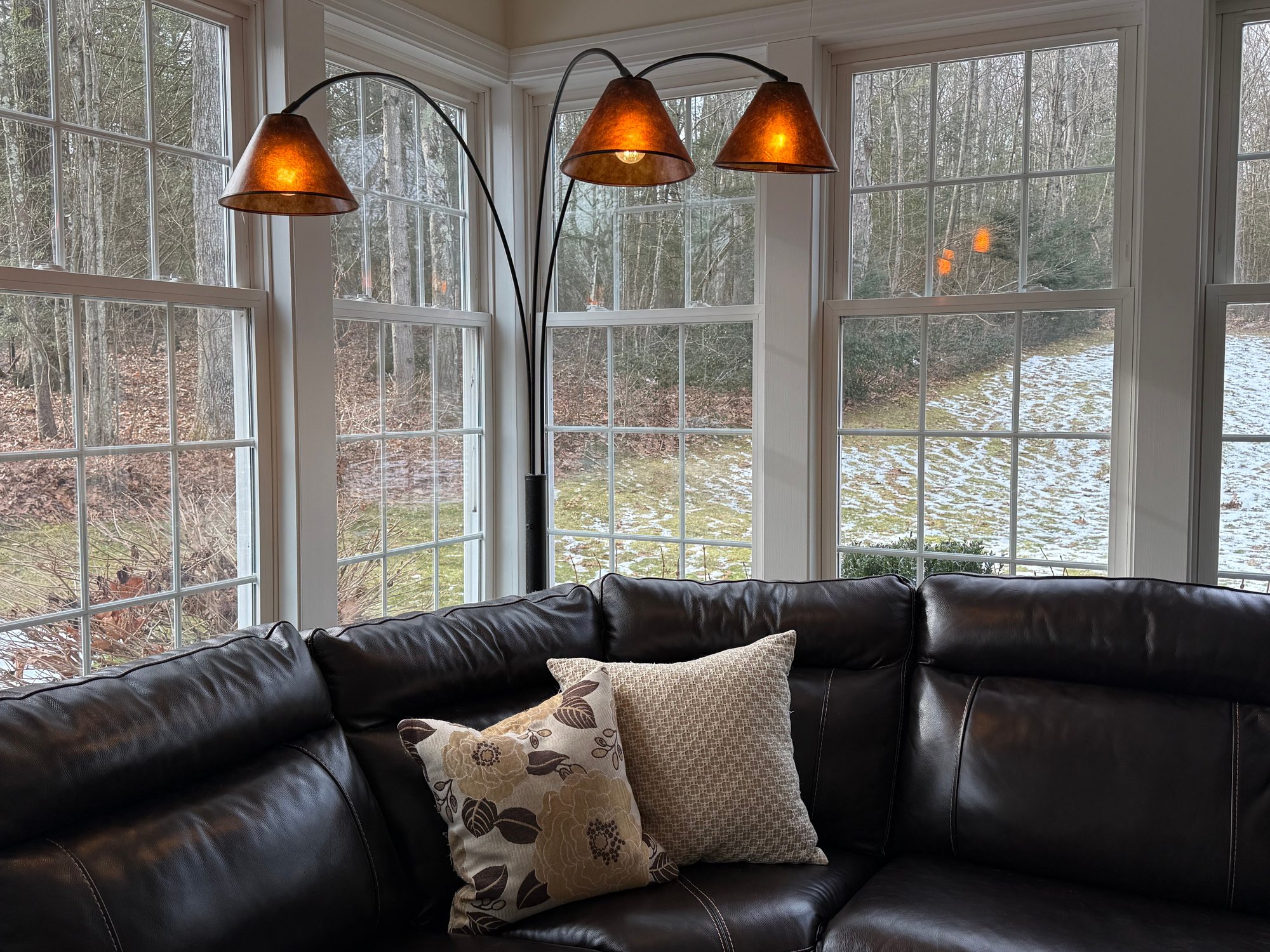 Metal Arc Floor Lamp With Amber Mica Shades #40872976 | Auctionninja.com