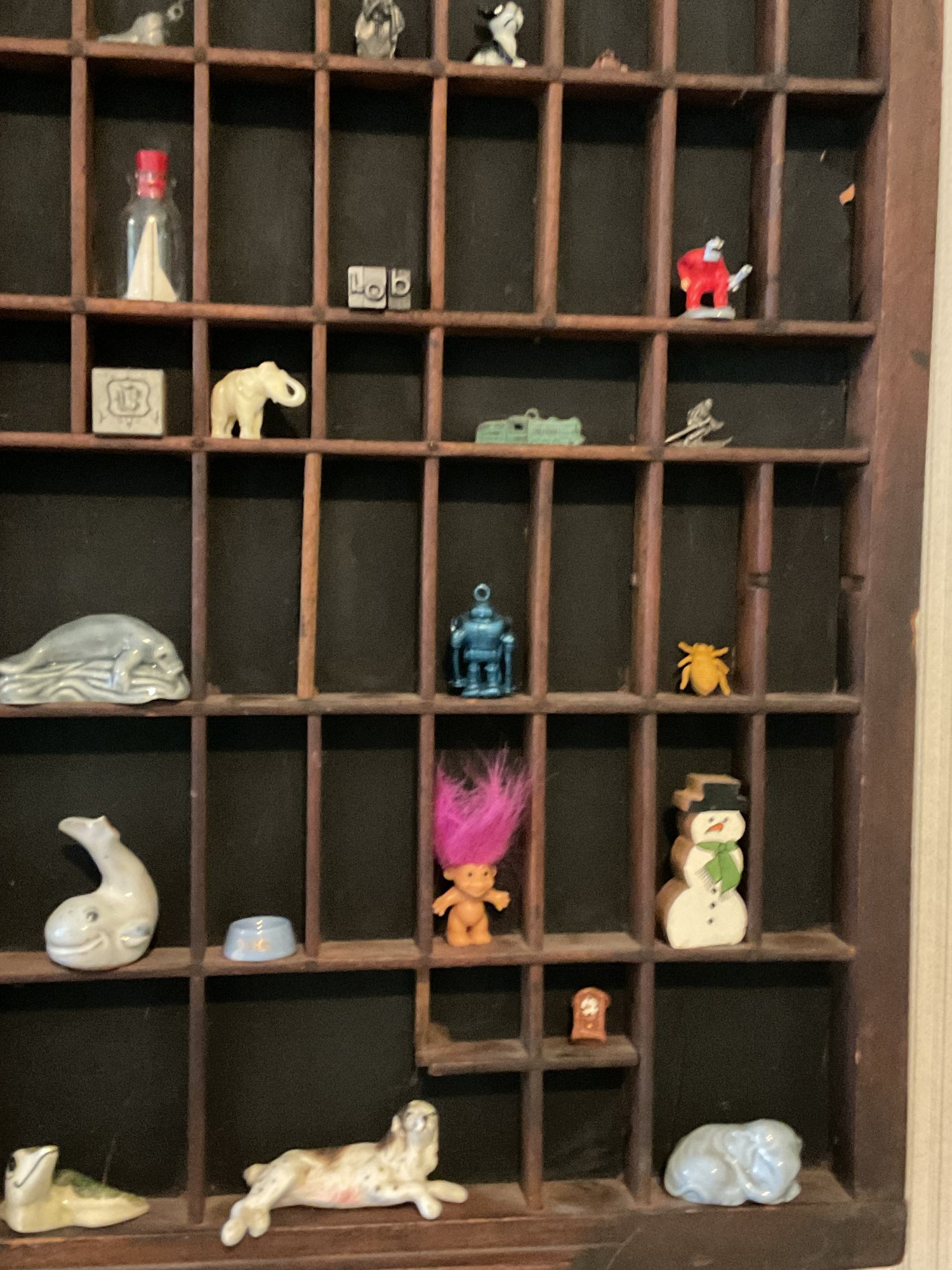 Vintage Divided Printers Tray Display Shelf ,Filled With Trinkets ...