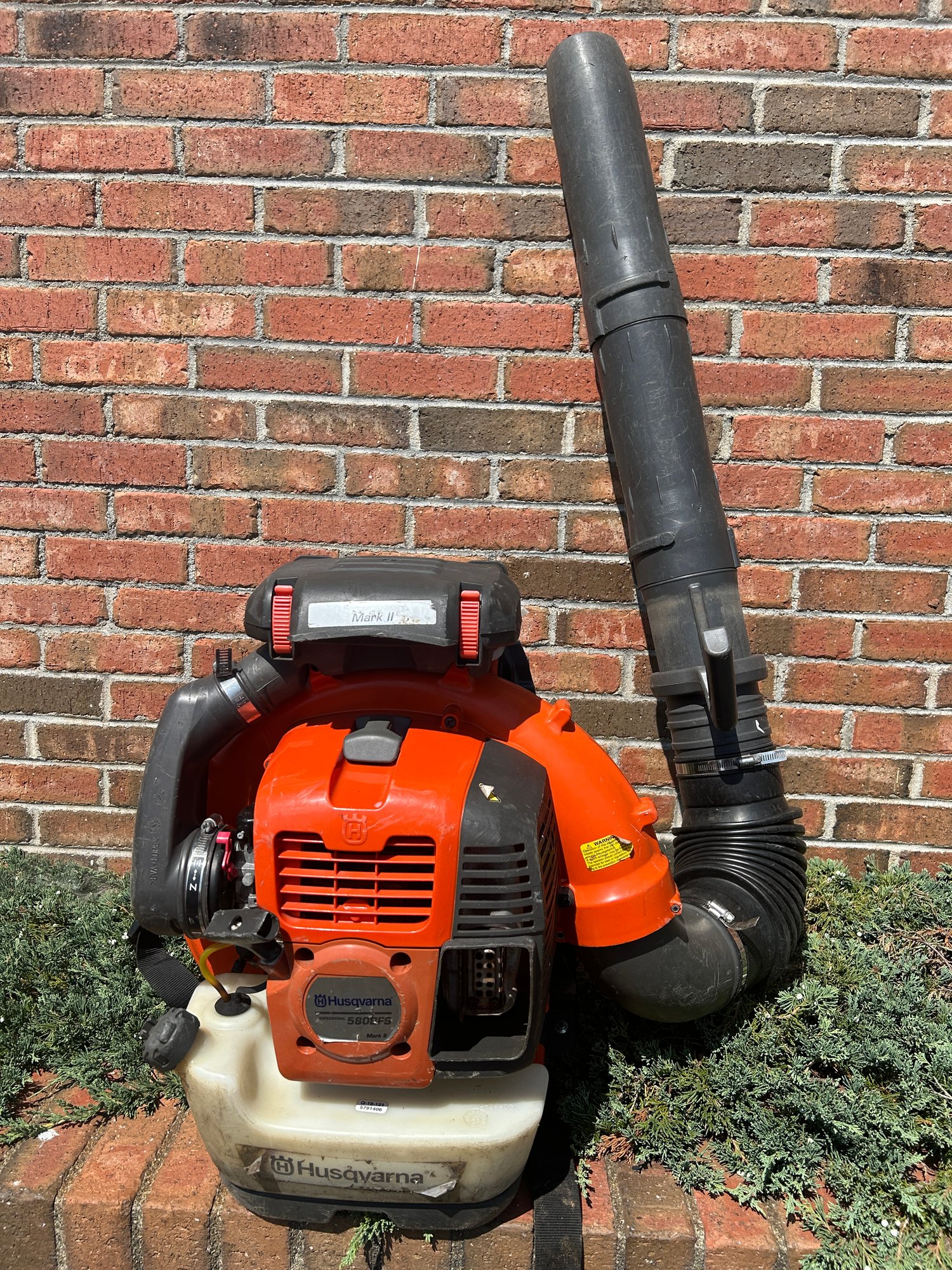 Commercial/ Professional HUSQVARNA MARK II 580 BFS BACKPACK LEAF BLOWER ...