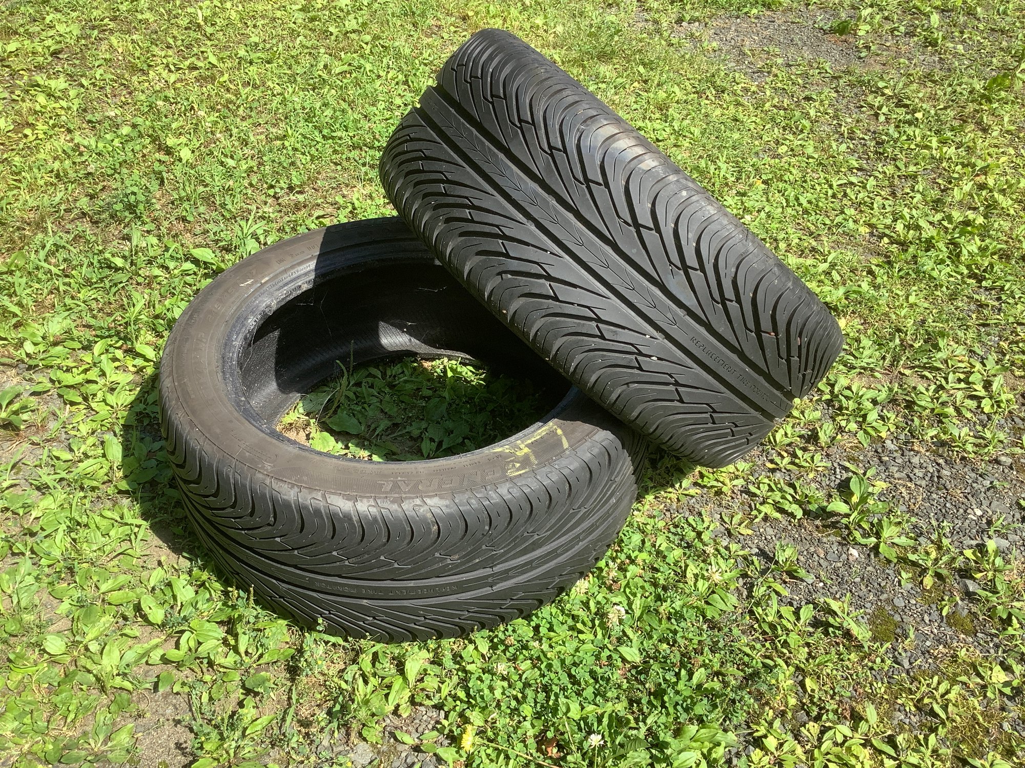 Pair Of Altimax HP 245/45 R 17 Tires #1904415 | Auctionninja.com