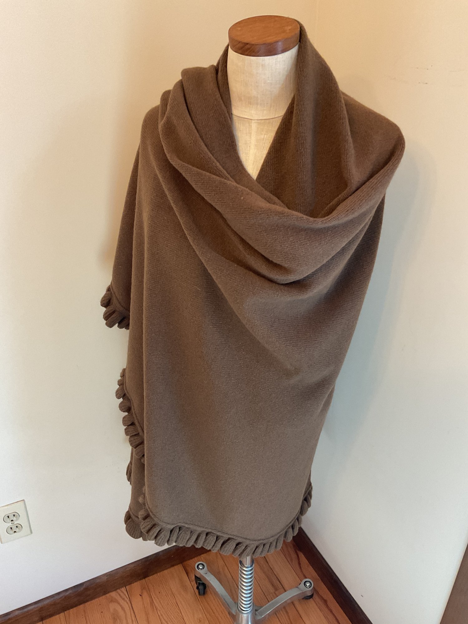 Italian Lambswool Cape #2094331 | Auctionninja.com