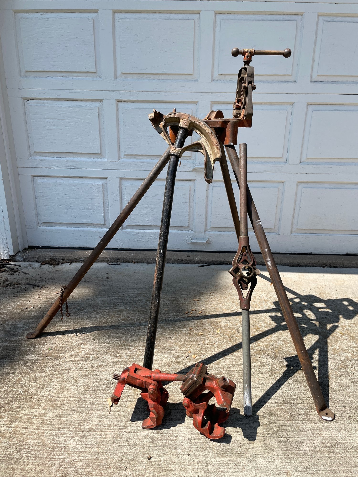 Heavy Duty Piping Tools Lot- Pipe Vise, Pipes Bender , Pipe Threader ...