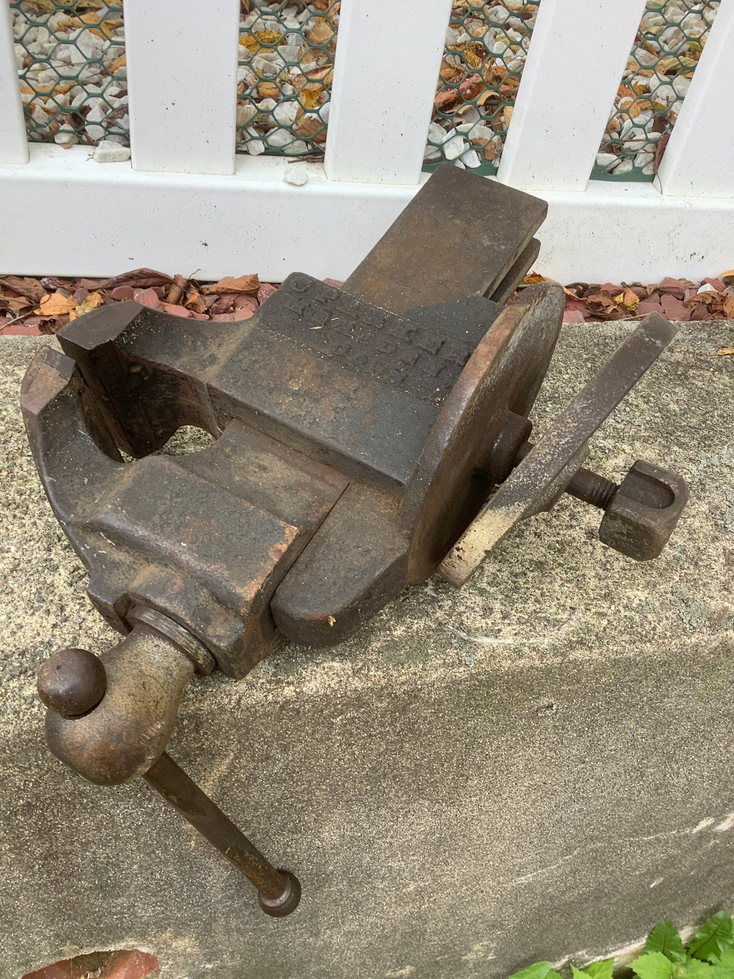 C Parker Meriden Conn Bench Clamp / Vise #1990863 | Auctionninja.com