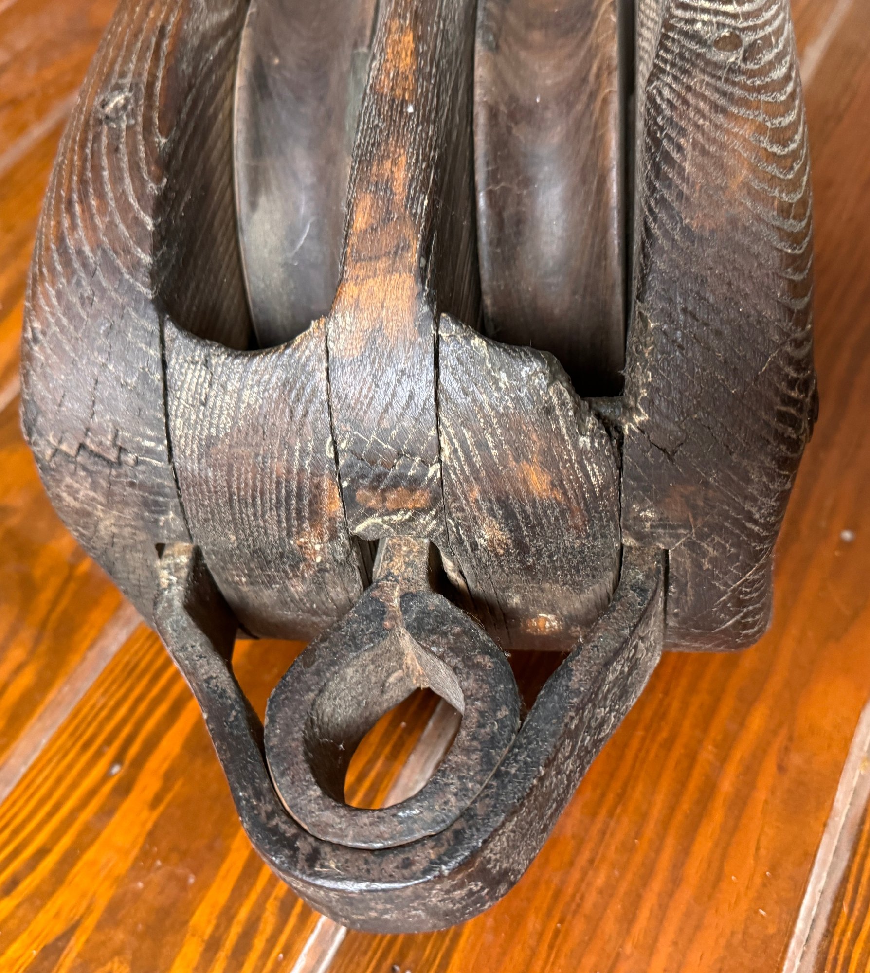 Antique Double Block Pulley #2231317 | Auctionninja.com