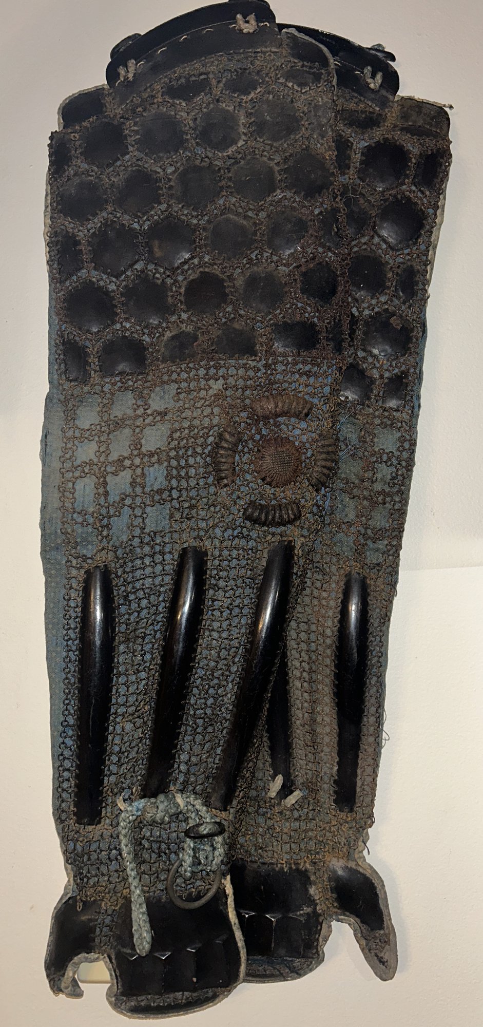 Original Circa 1700 EDO PERIOD SAMURAI KOTE ARMOR- Worn By The Warrior ...