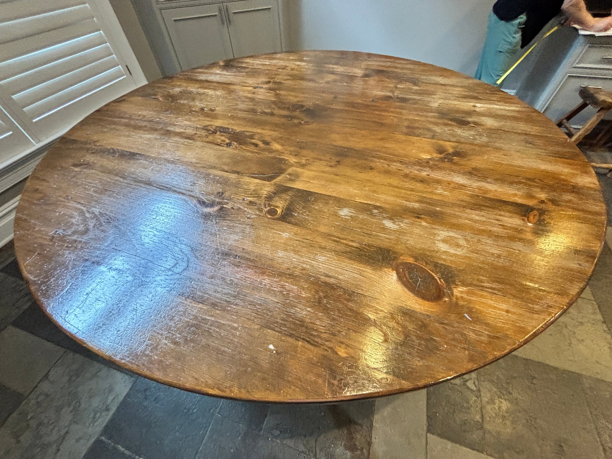 Grand French Country 72" Round Pine Dining Table #2141143 | Auctionninja.com