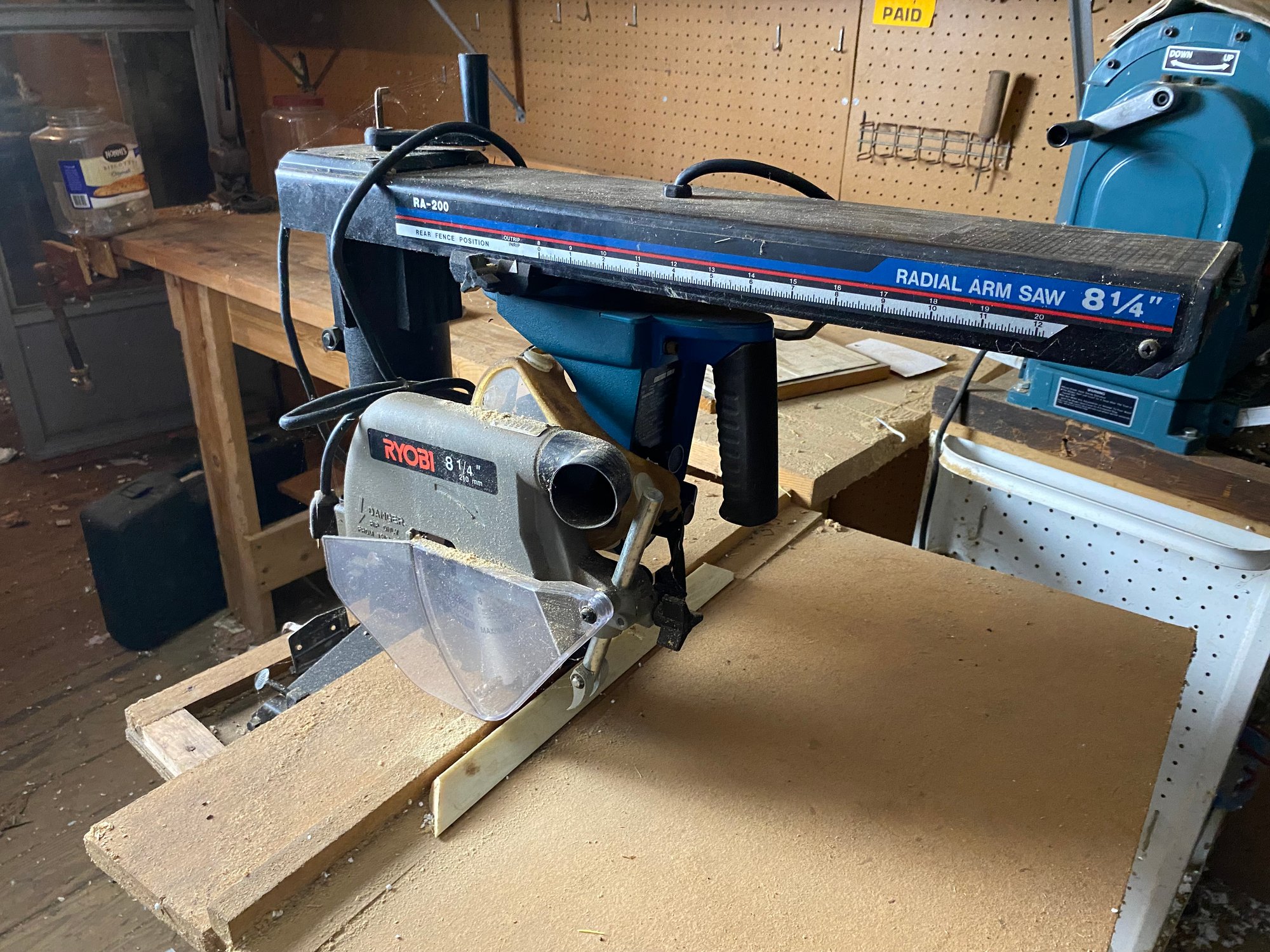 Ryobi Radial Arm Saw Machine #1975773 | Auctionninja.com