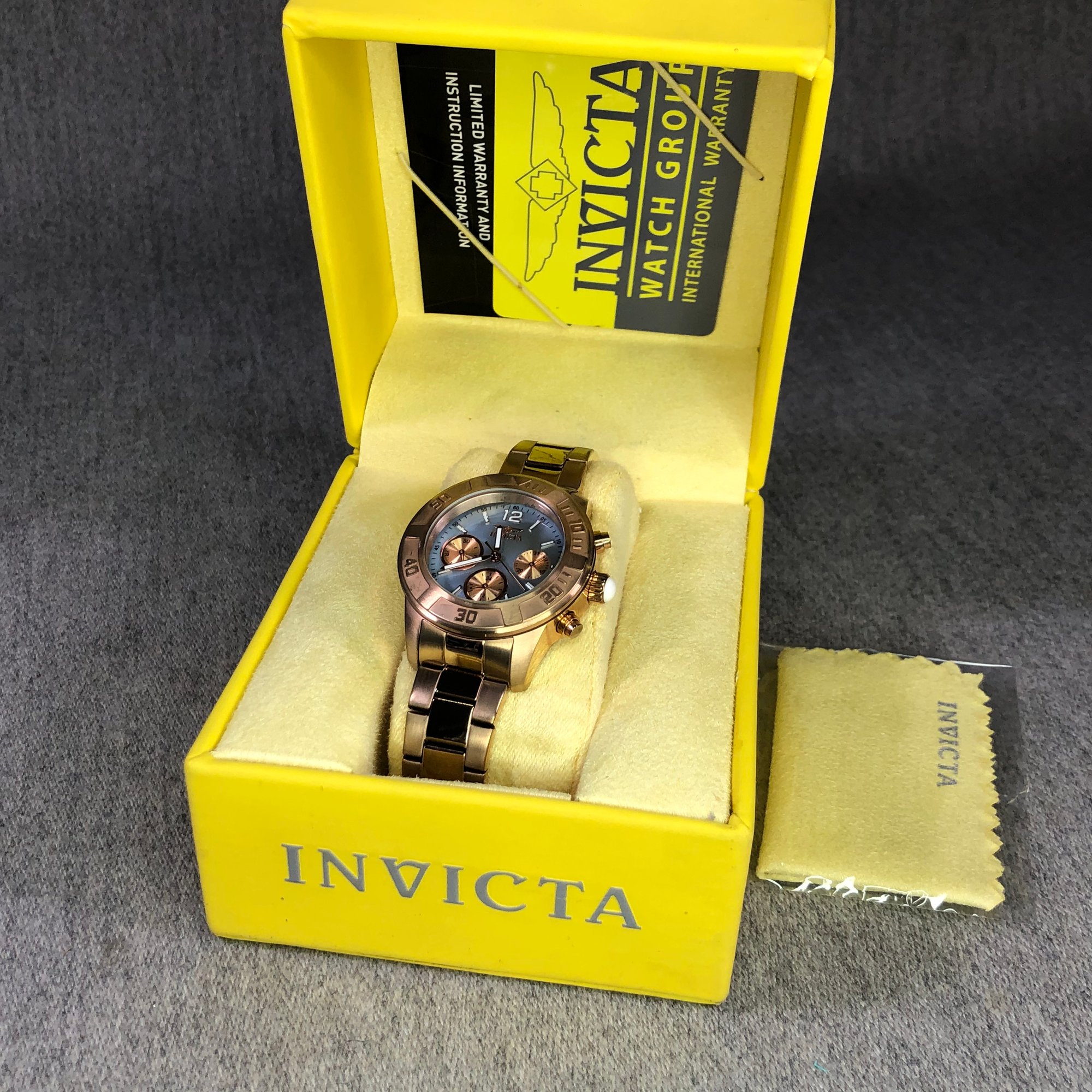 Very Nice - Brand New $295 Midsize INVICTA Rose Gold / MOP Chronograph ...