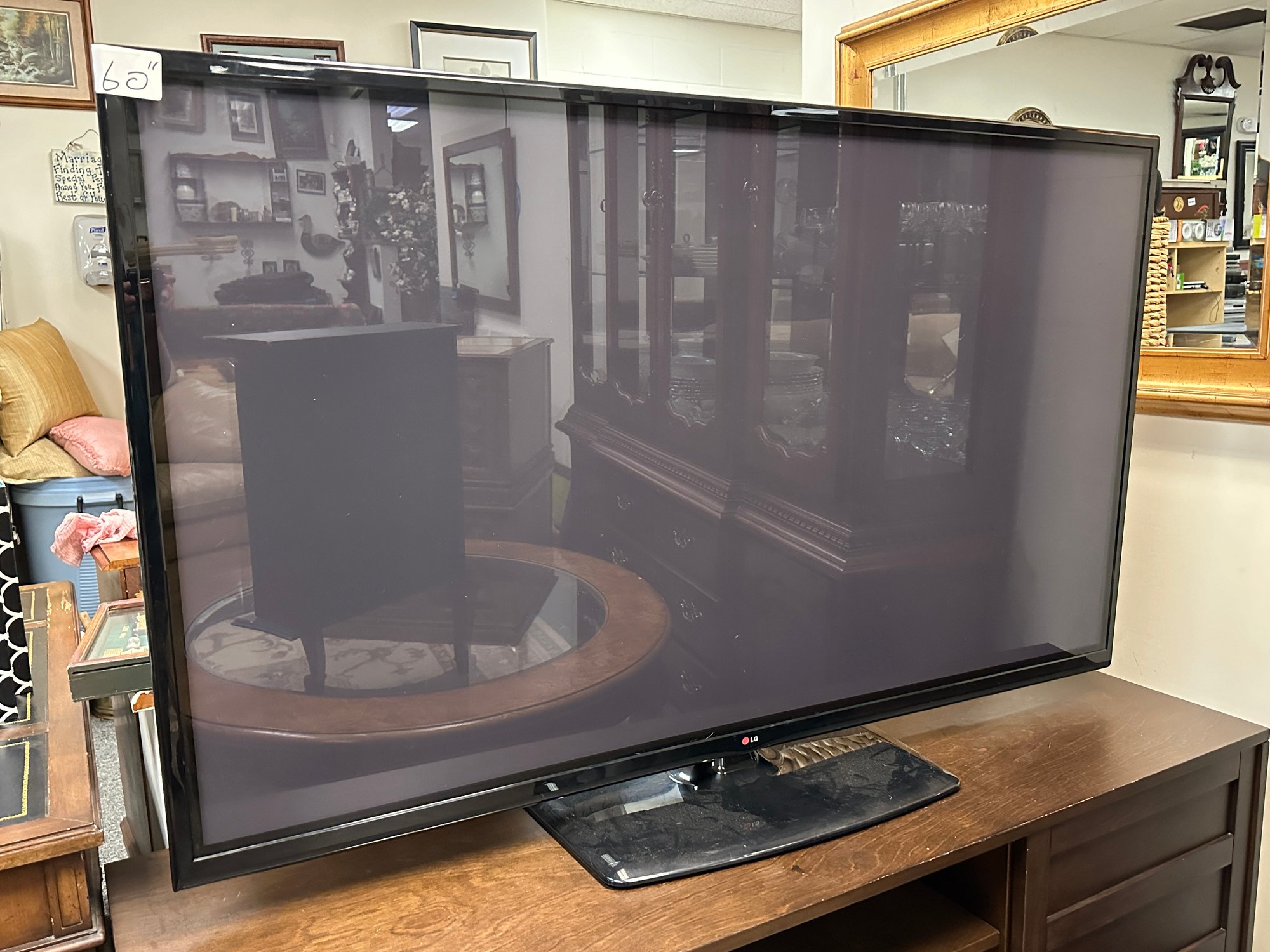 60" LG Flat Screen TV - Works #40789769 | Auctionninja.com