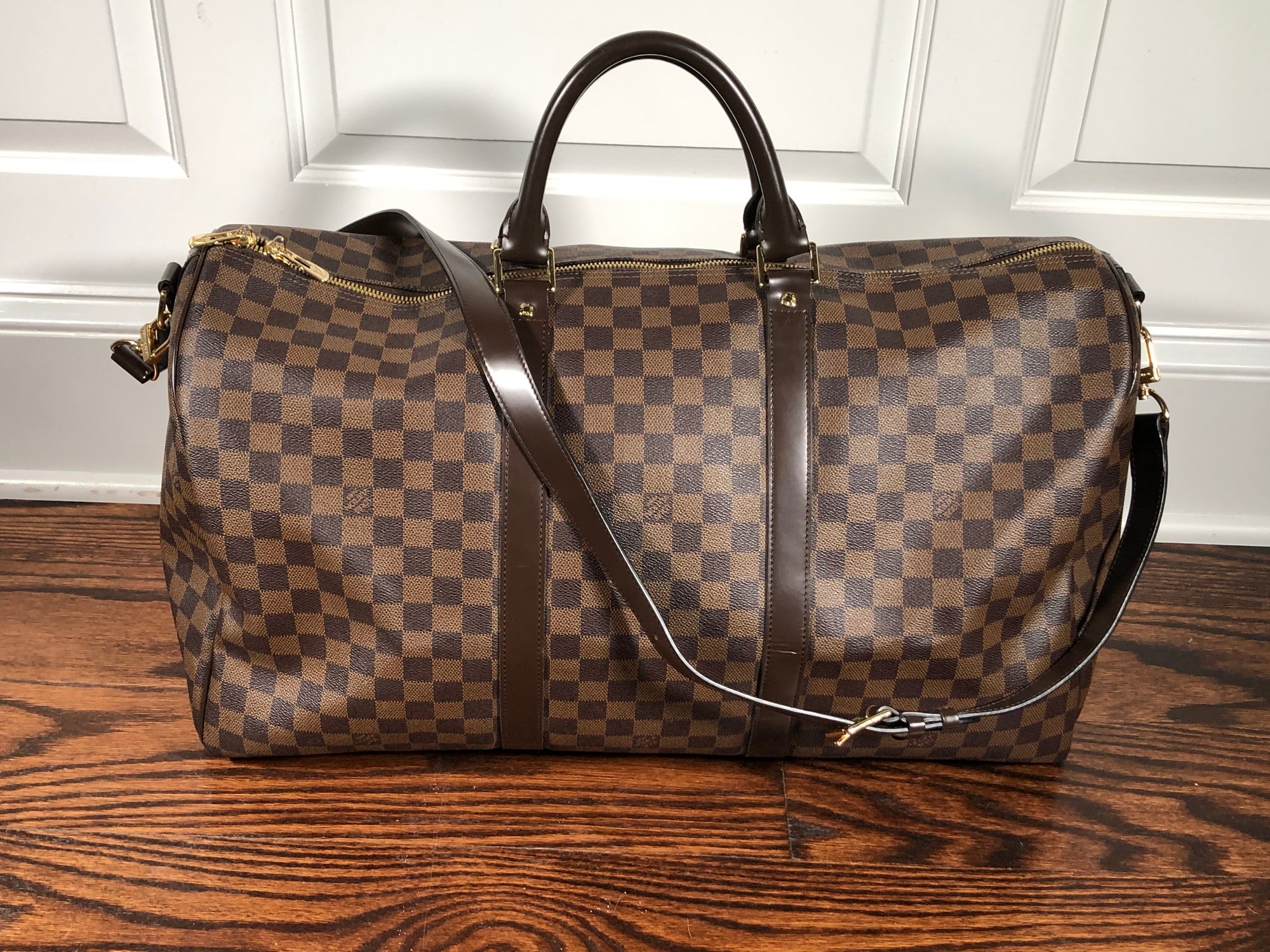 Fantastic Like New LOUIS VUITTON Damier Keepall With Strap - Striking ...