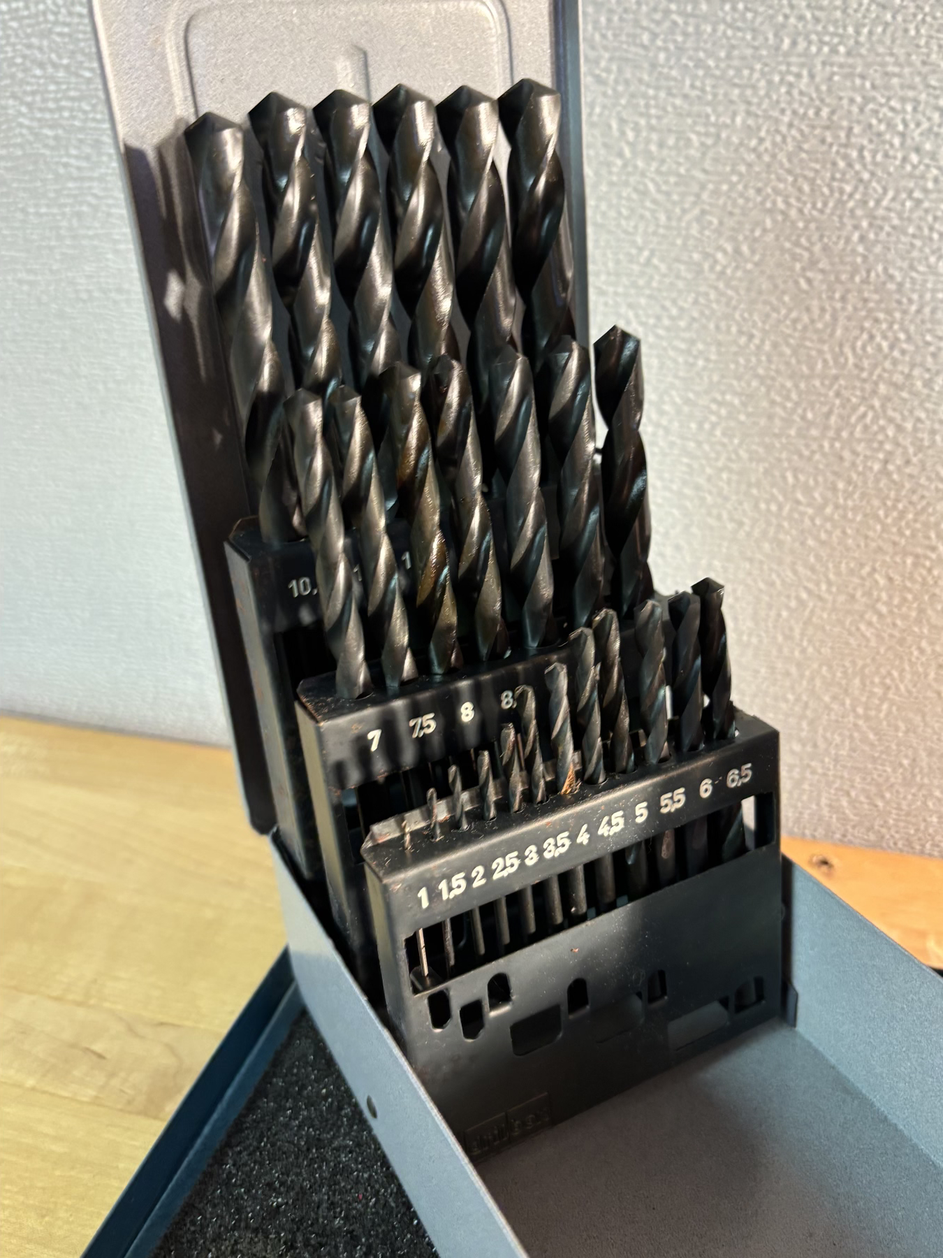 Lots Of Drill Bits And Bit Boxes #40872925 | Auctionninja.com