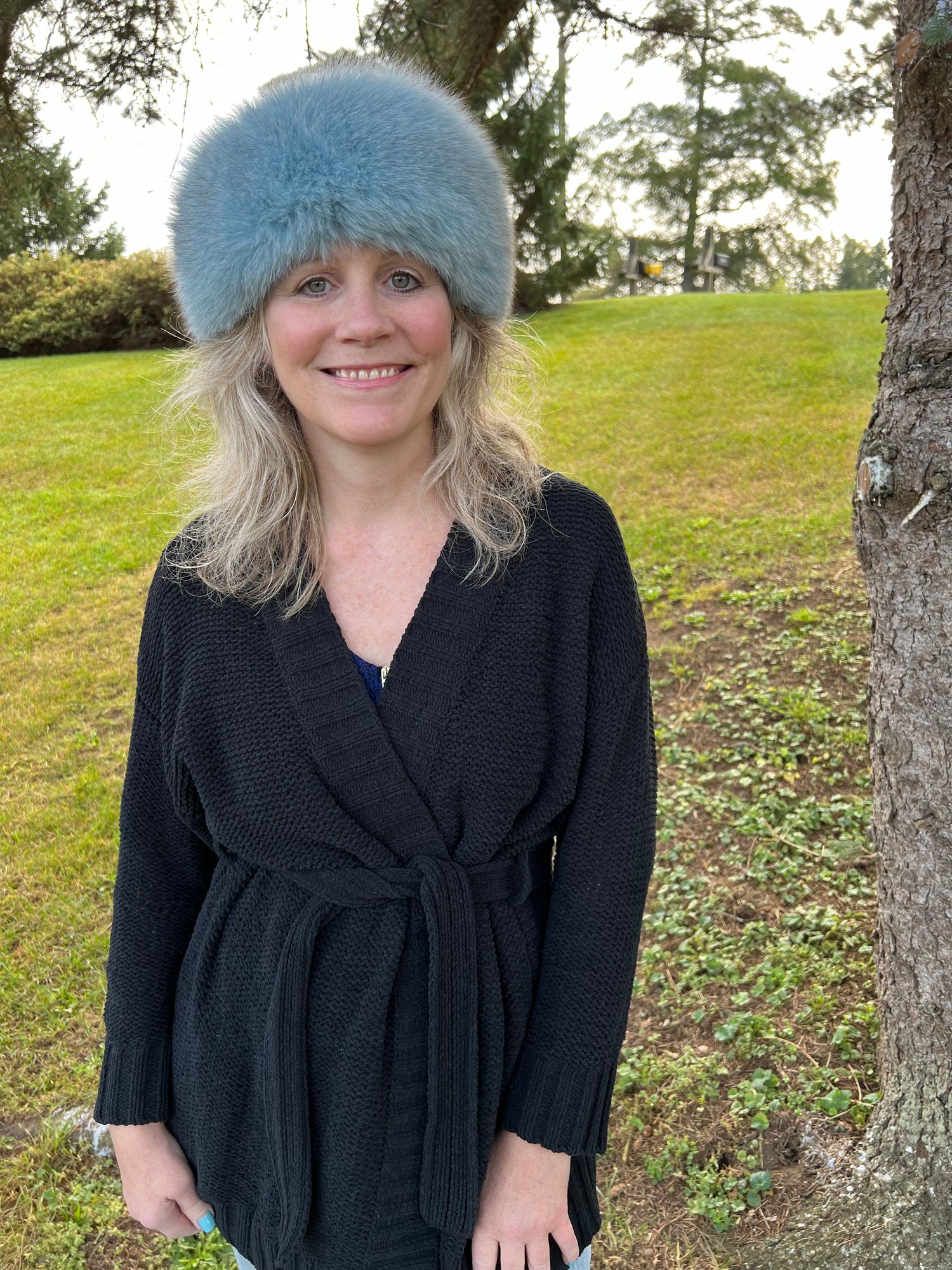 Bergdorf Goodman Light Blue Mink Fur Headband #1980799 | Auctionninja.com