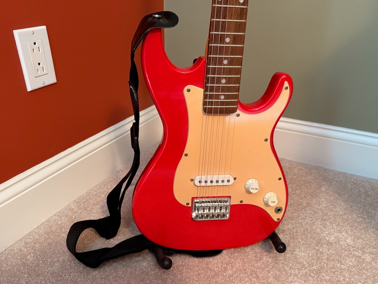 Kay Electric Guitar, Model KE17MR #2172107 | Auctionninja.com