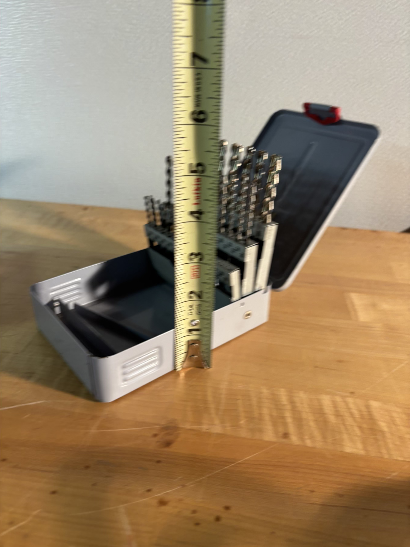 Lots Of Drill Bits - In Metal Cases #40873496 | Auctionninja.com