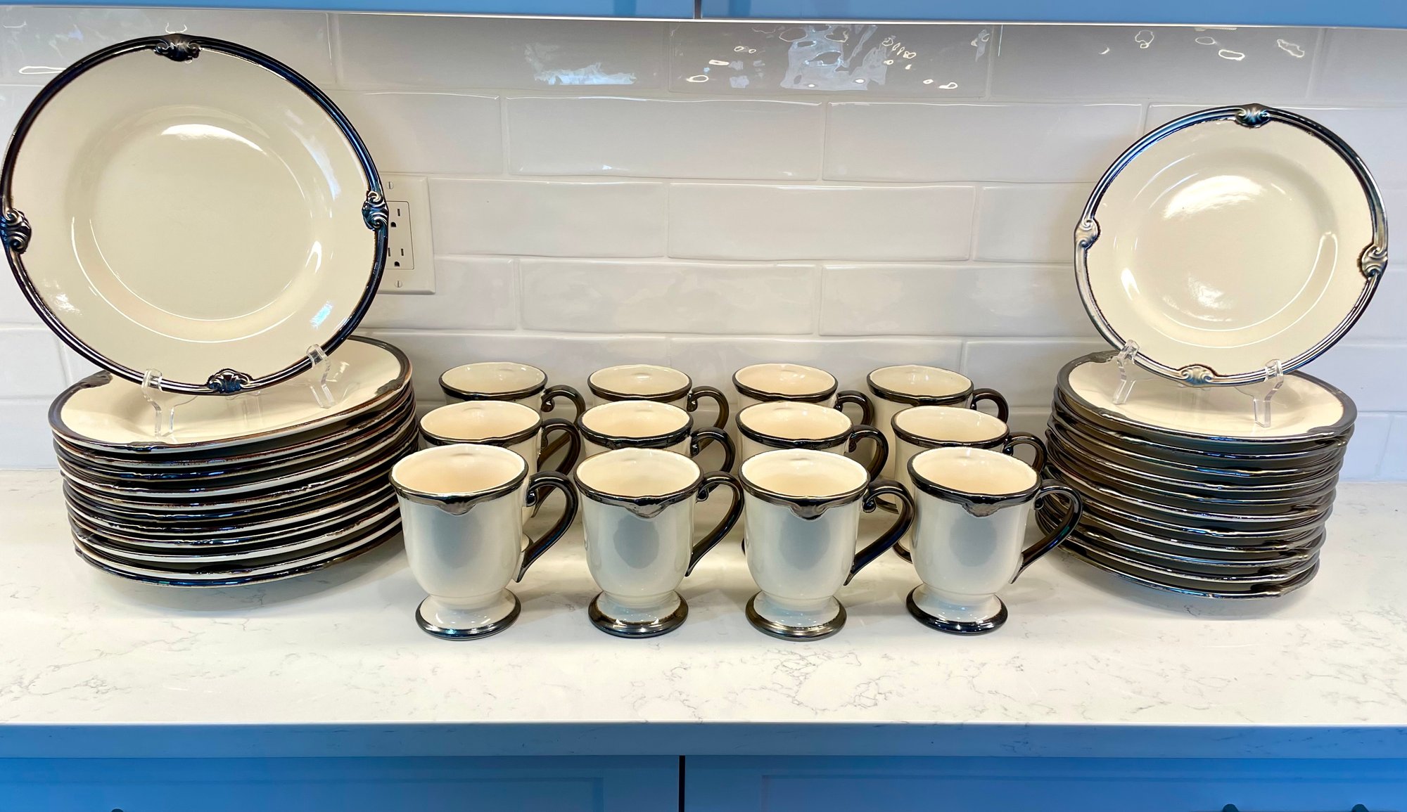 Embassy Ivory By Certified International Dinnerware, Service For Twelve #2108808 | Auctionninja.com
