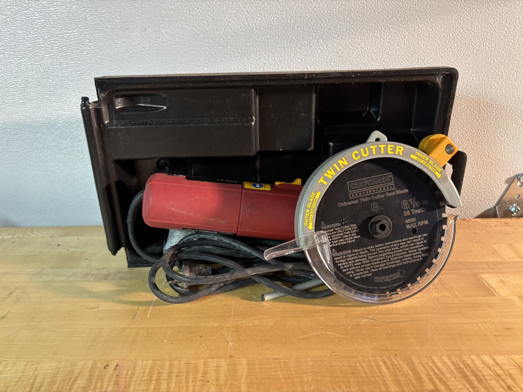 A Twin Cutter Grinder #40873500 | Auctionninja.com