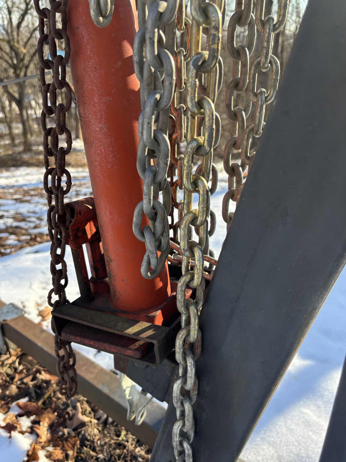 A 3 Ton Hydraulic Jack - Great For Engines! #40872952 | Auctionninja.com