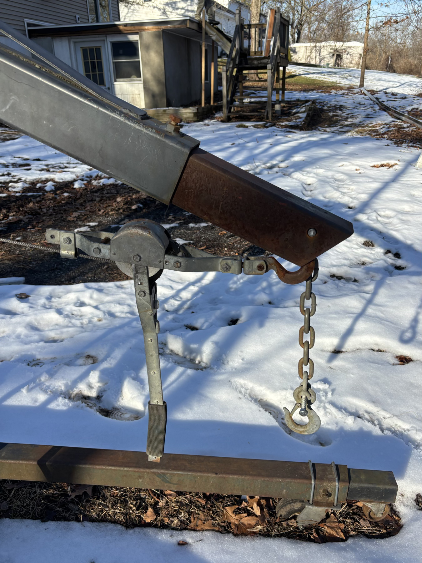 A 3 Ton Hydraulic Jack - Great For Engines! #40872952 | Auctionninja.com
