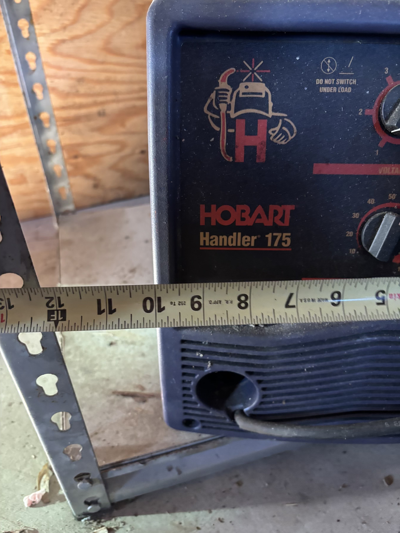 A Hobart Handler 175 Welder #40872957 | Auctionninja.com
