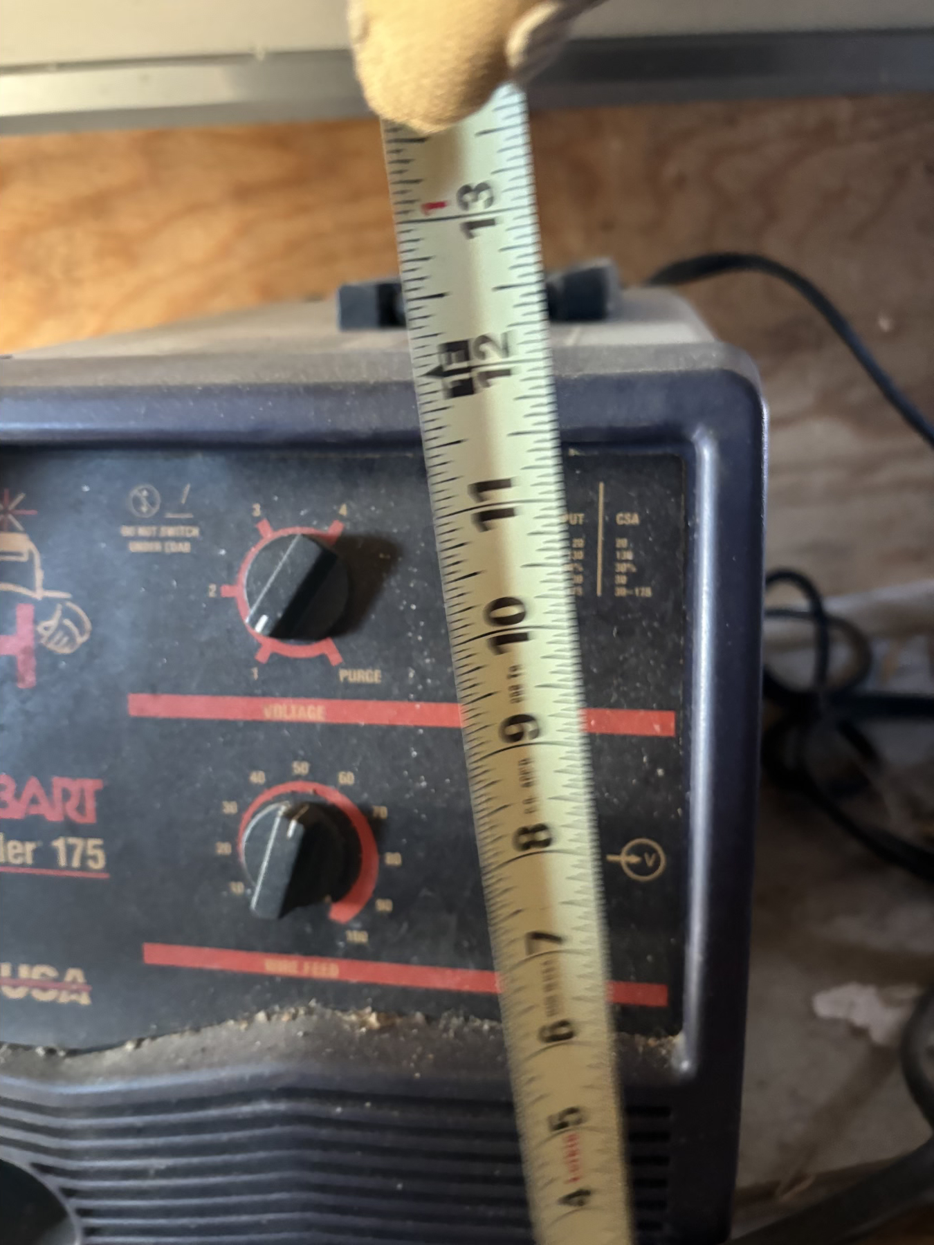 A Hobart Handler 175 Welder #40872957 | Auctionninja.com