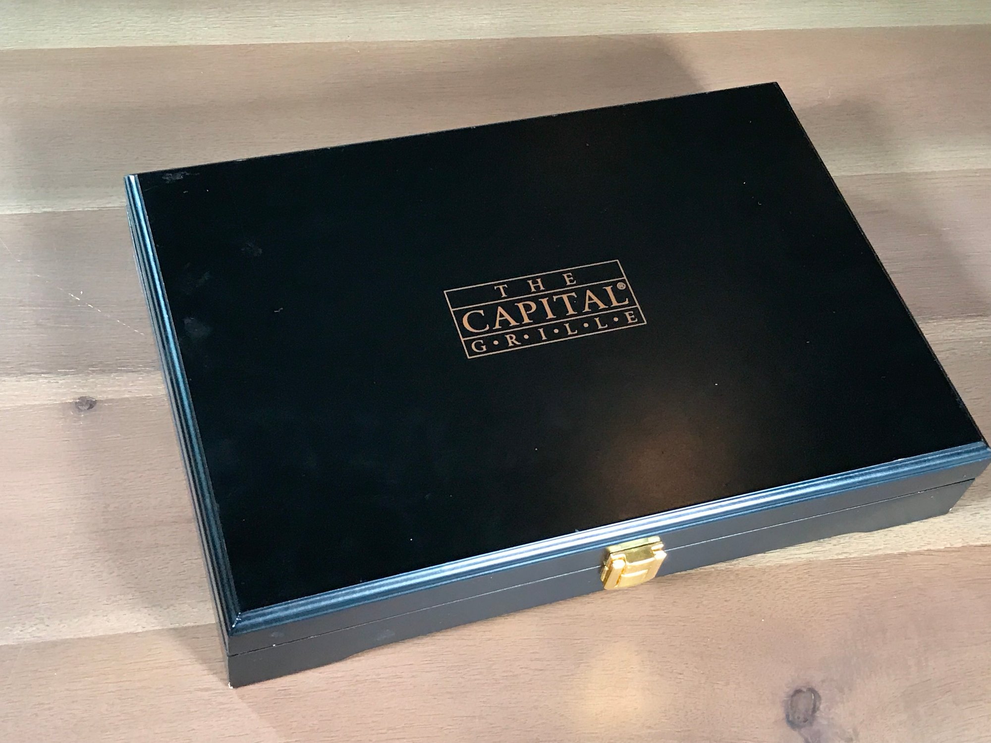 Fantastic Set Of $165 CAPITAL GRILLE - Super High Quality Steak Knives - In Fitted Box ...